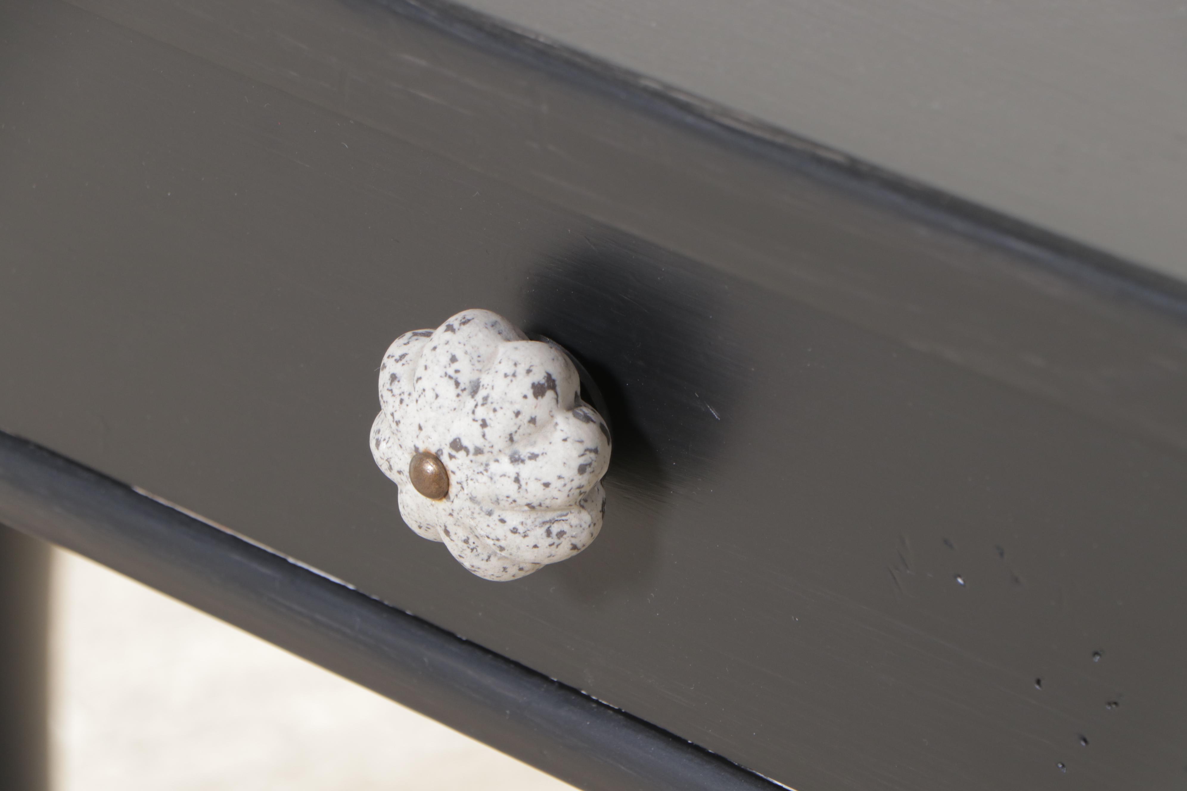 Broyhill Ebonized Console Table | EBTH