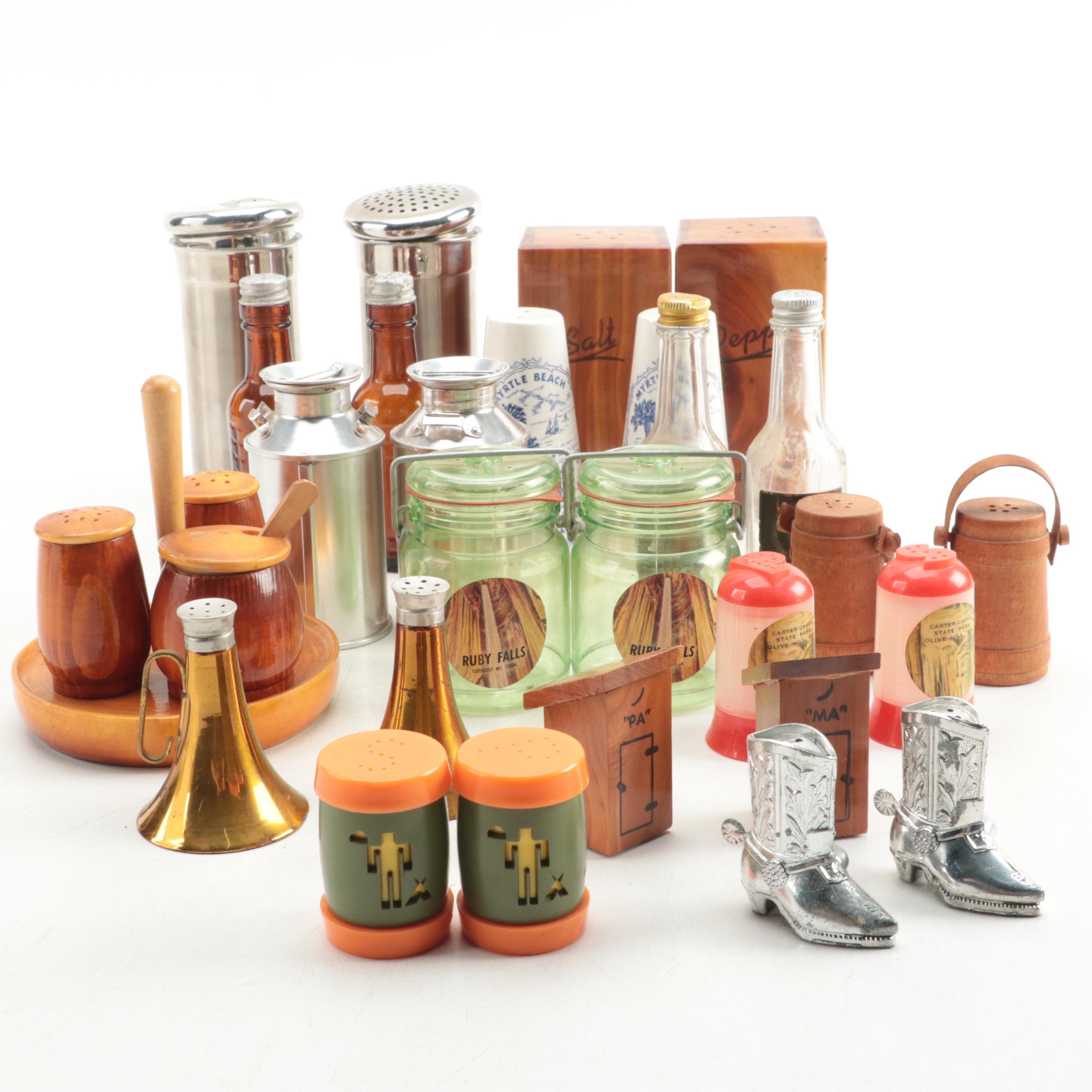 Souvenir Salt and Pepper Shaker Collection | EBTH