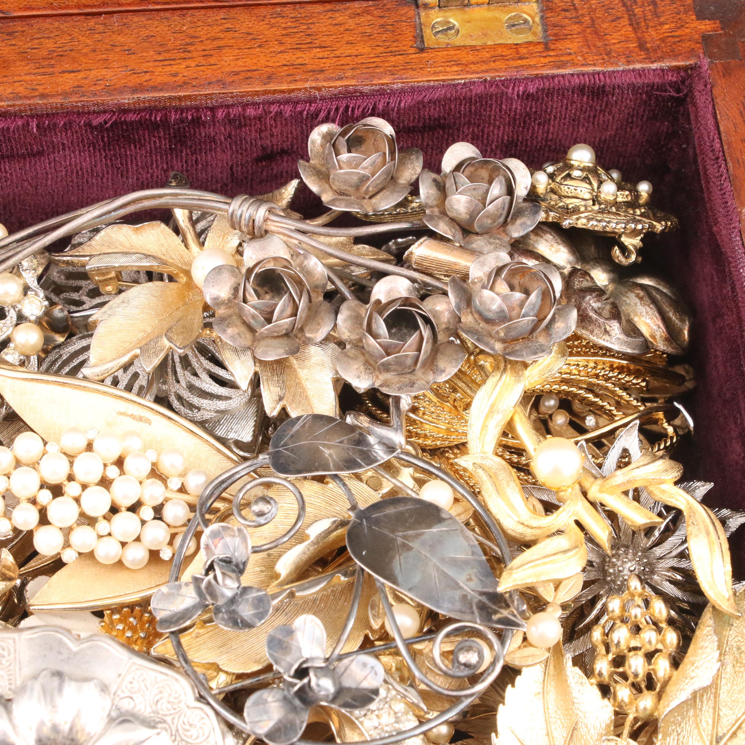 Uncommon Discoveries: Jewelry Collection | EBTH