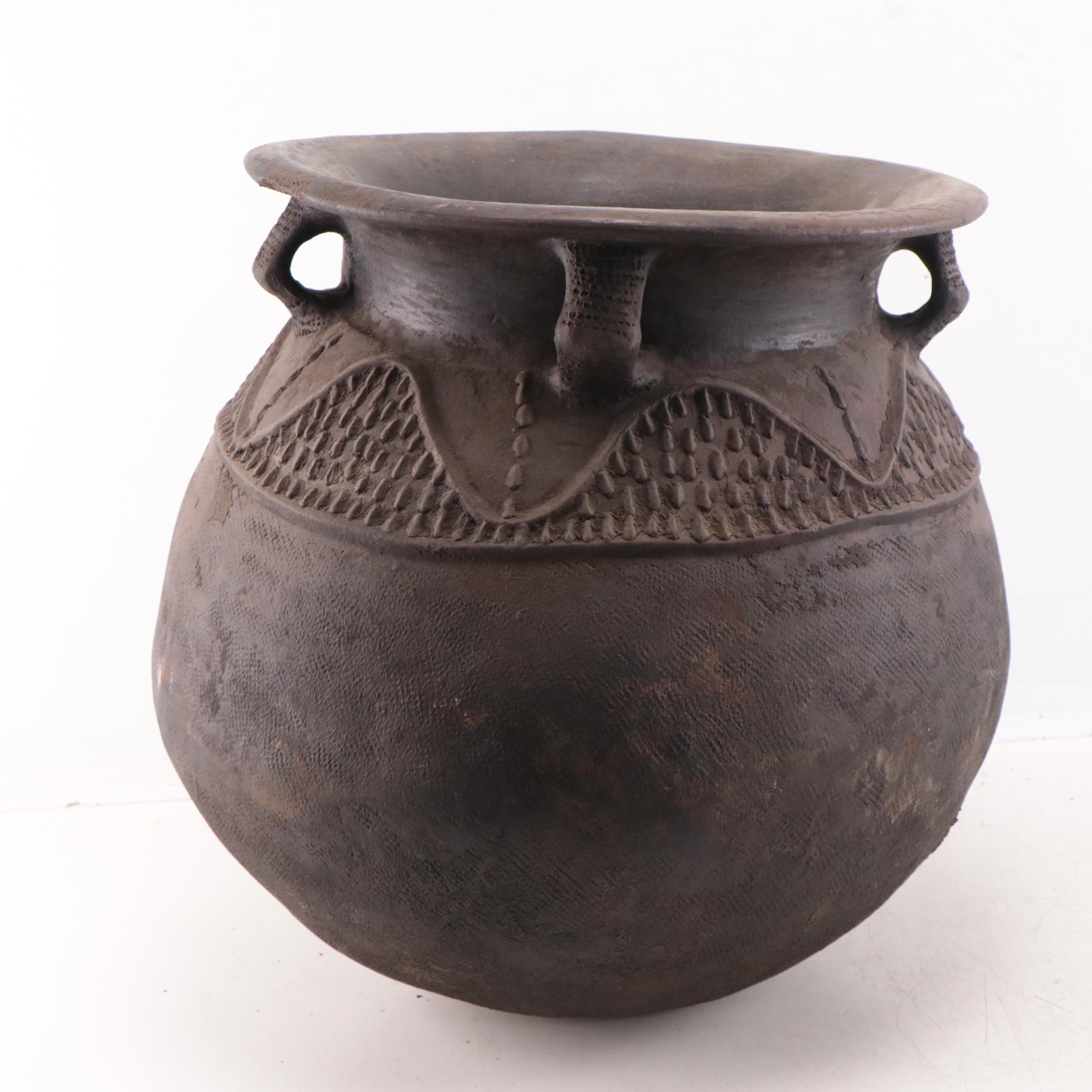 Cameroon Grassfields Terracotta Pot and More | EBTH
