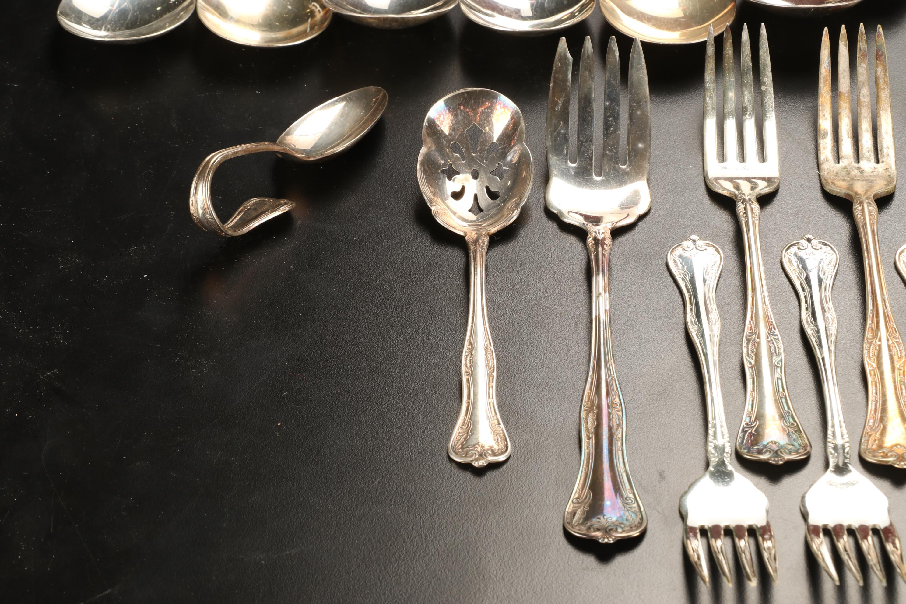 National Silver Co. Silver Plate "Queen Elizabeth" Flatware with Wooden ...