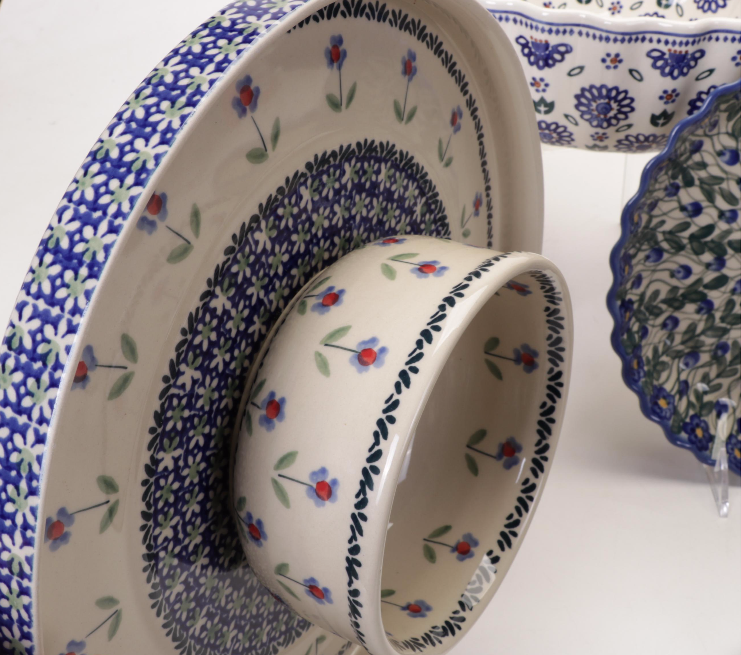 Boleslawiec Hand-Decorated Polish Pottery Dinnerware | EBTH