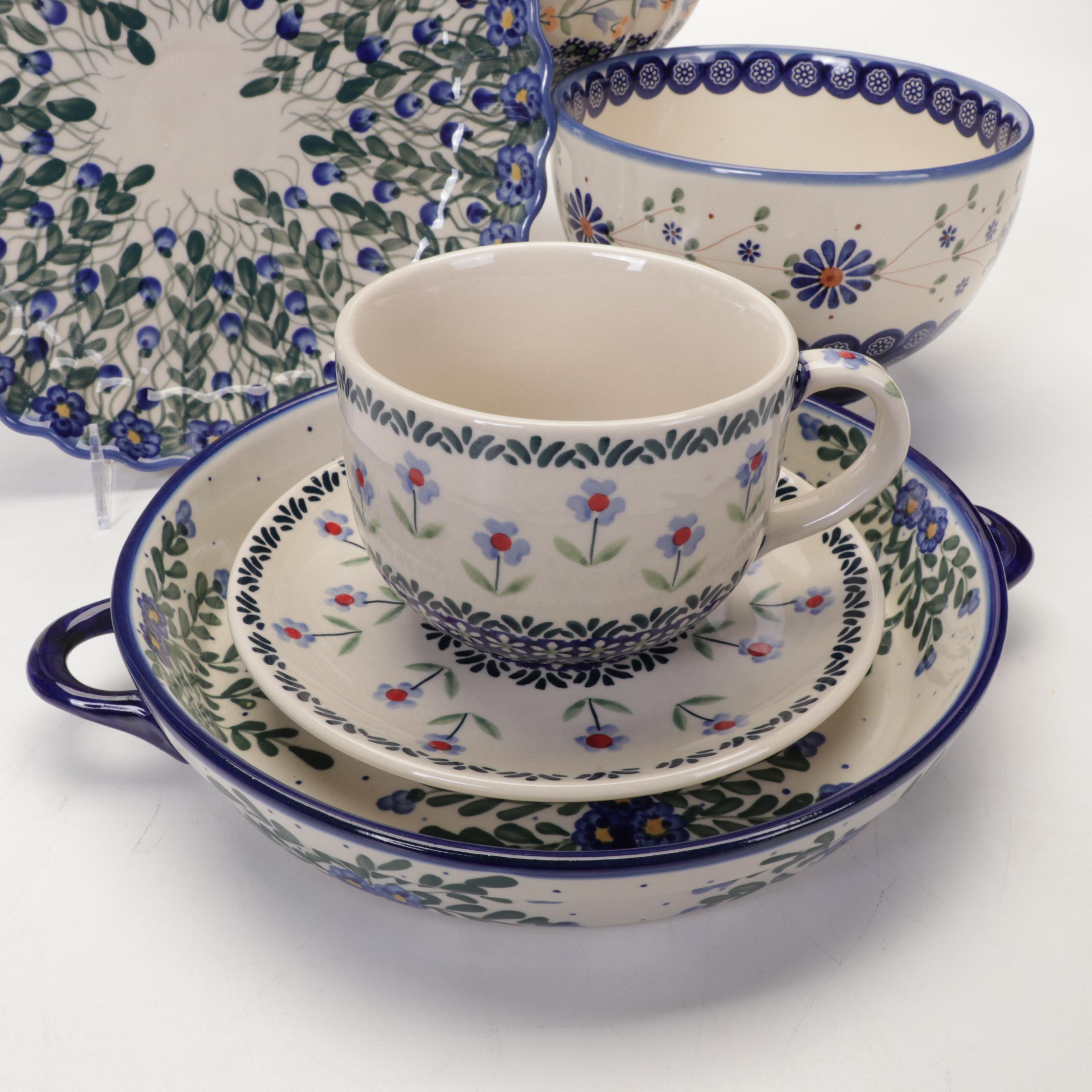 Boleslawiec Hand-Decorated Polish Pottery Dinnerware | EBTH