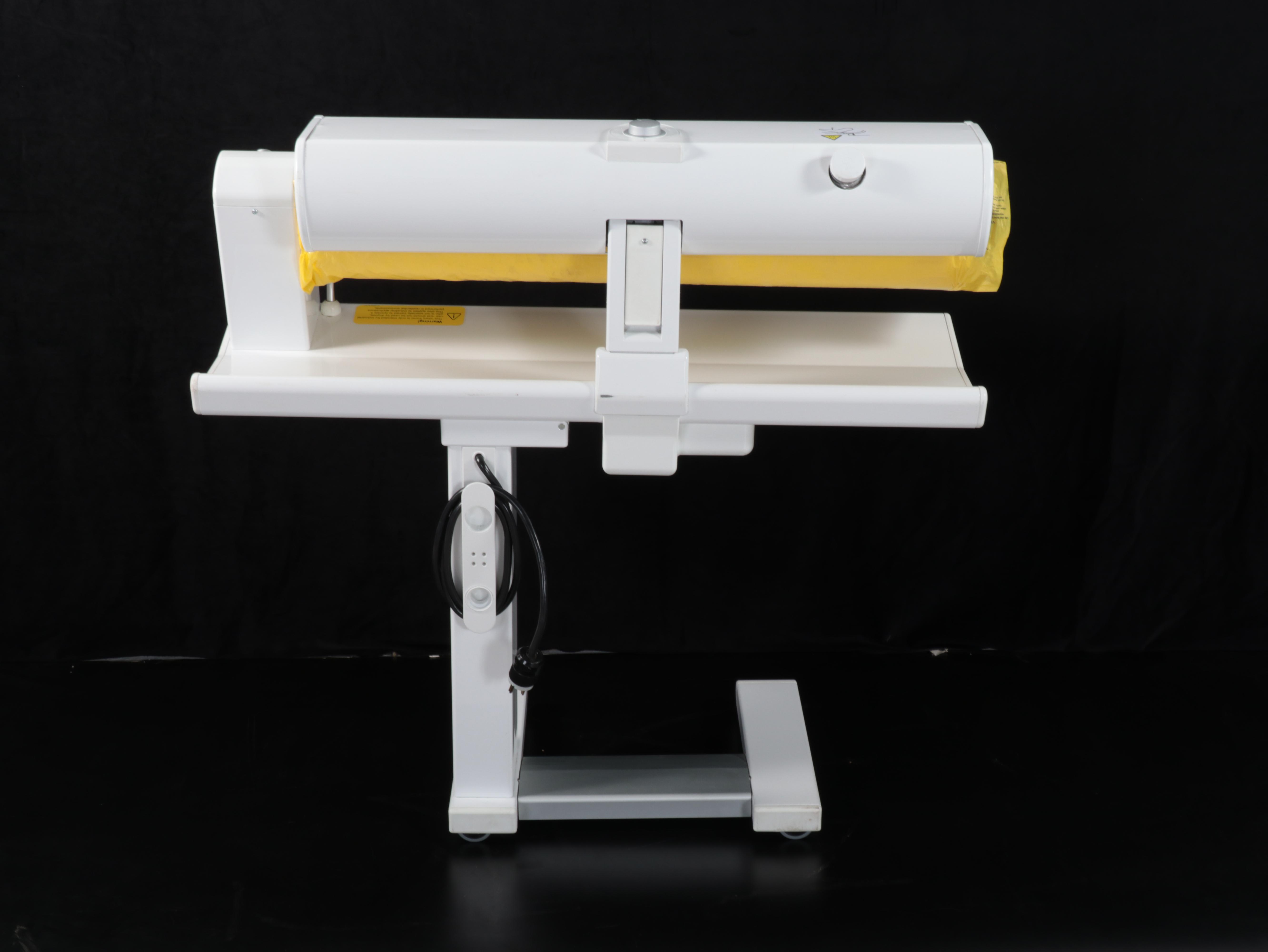 Miele Professional HM 16-800 Rotary Iron with Steam | EBTH