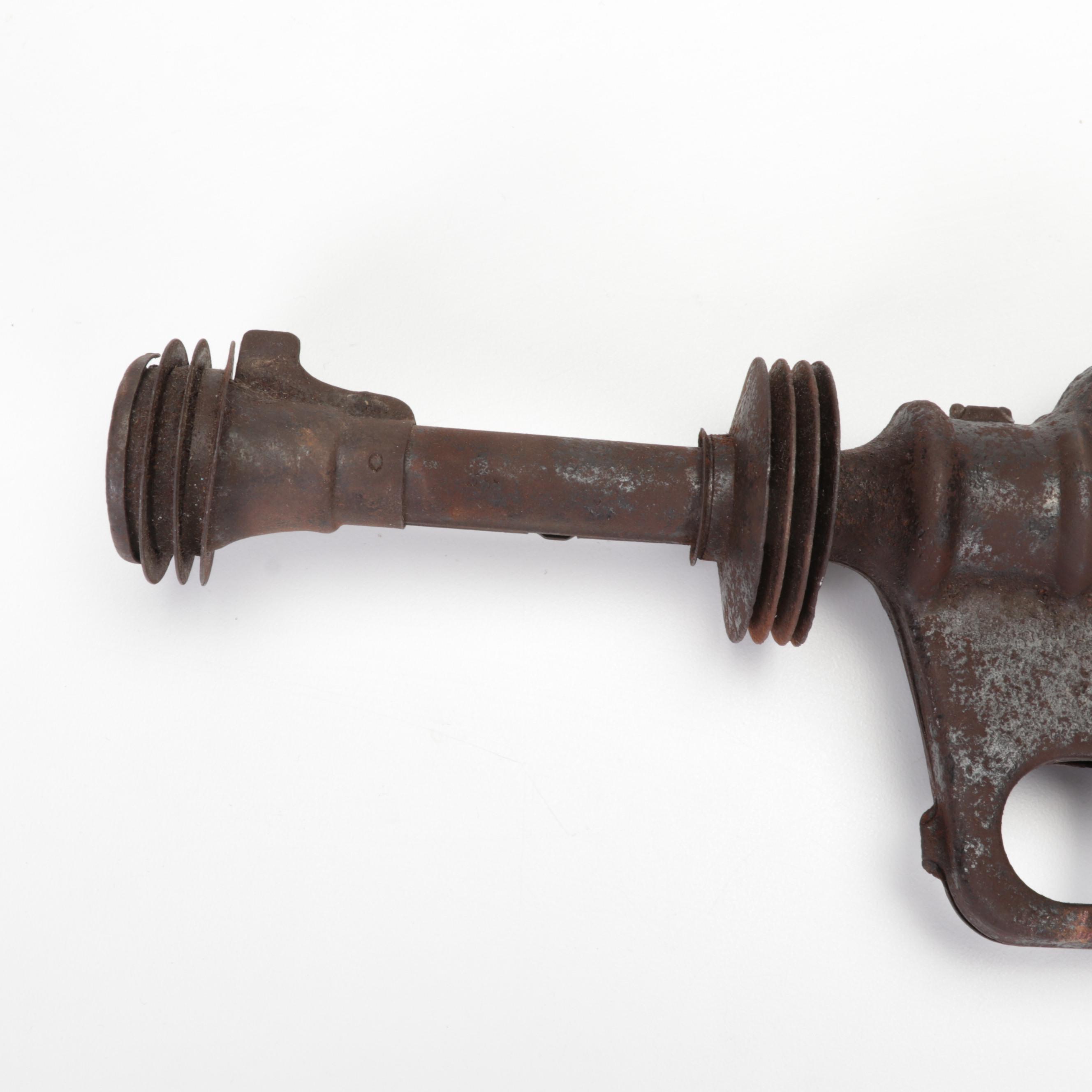 Replica "Disintegrator Pistol" From "Buck Rogers in the 25th Century ...