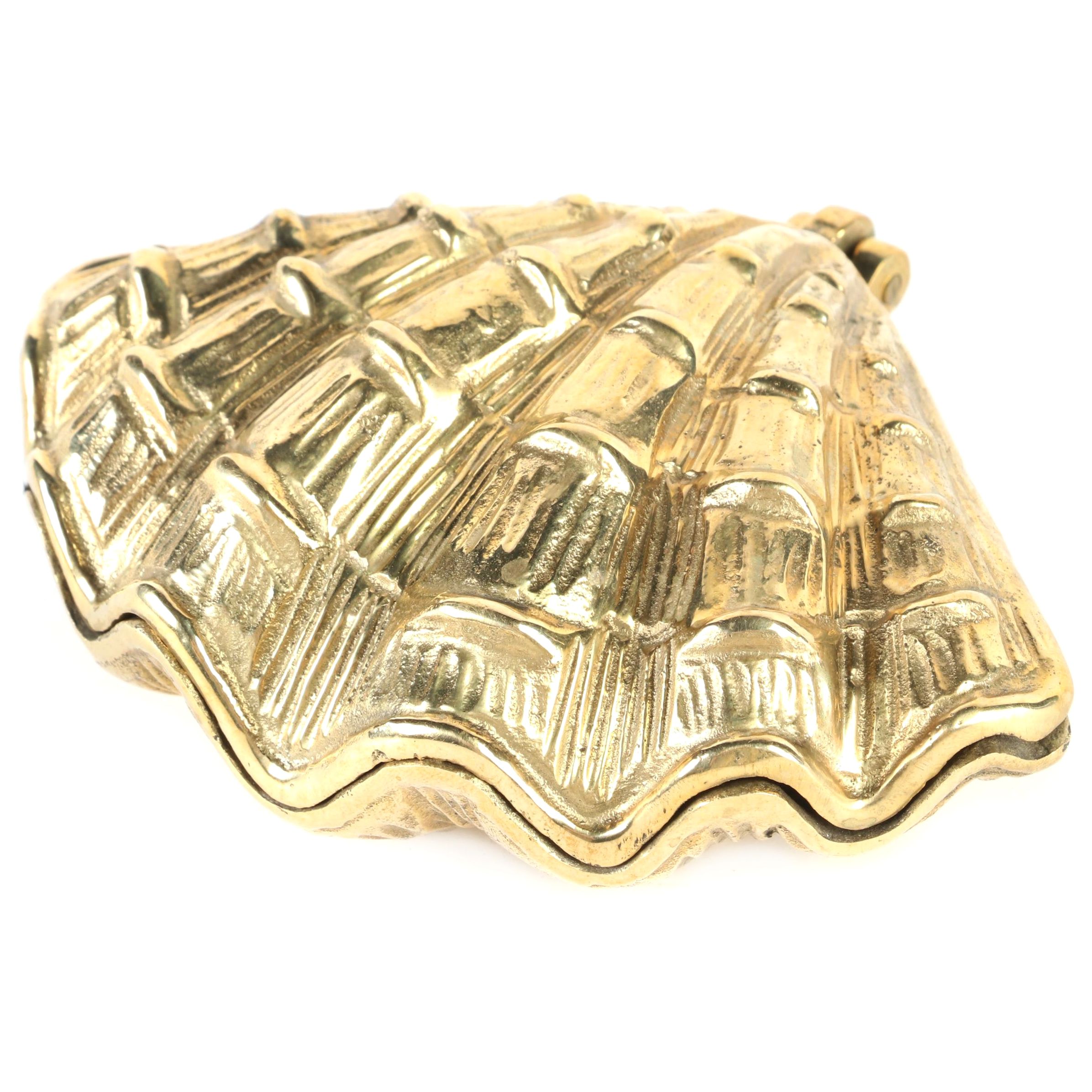 Hinged Brass Clam Shell Trinket Box | EBTH