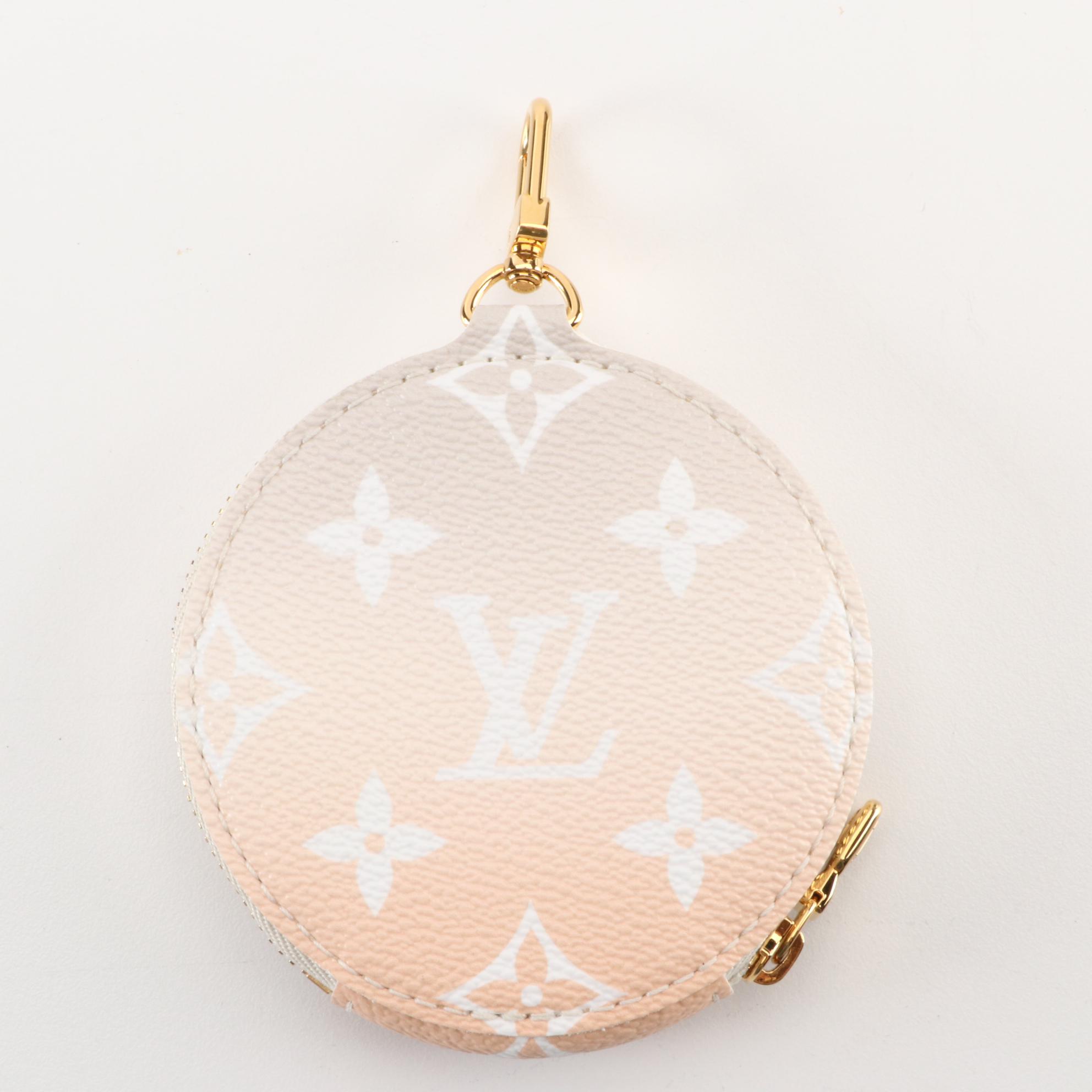Louis Vuitton Round Coin Purse in By The Pool Monogram Giant Canvas | EBTH