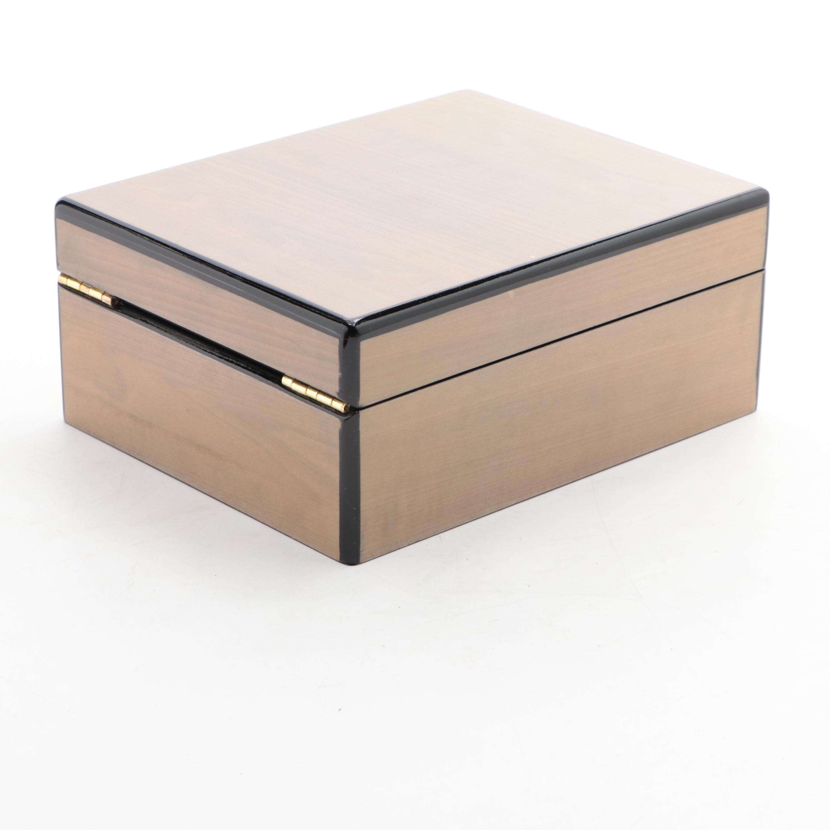 High Gloss Burl and Oak Finish Watch Cases | EBTH