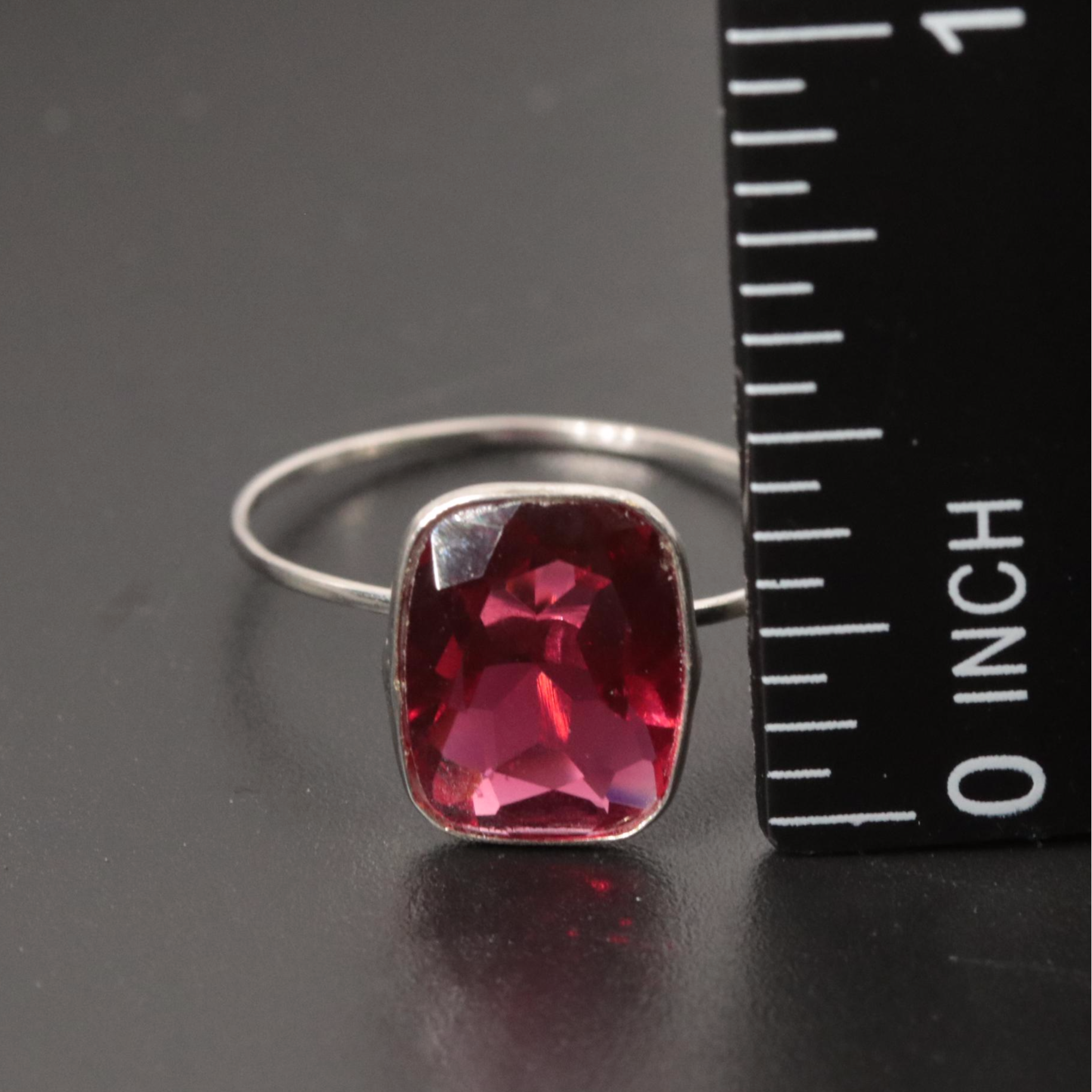 10K Ruby Ring | EBTH