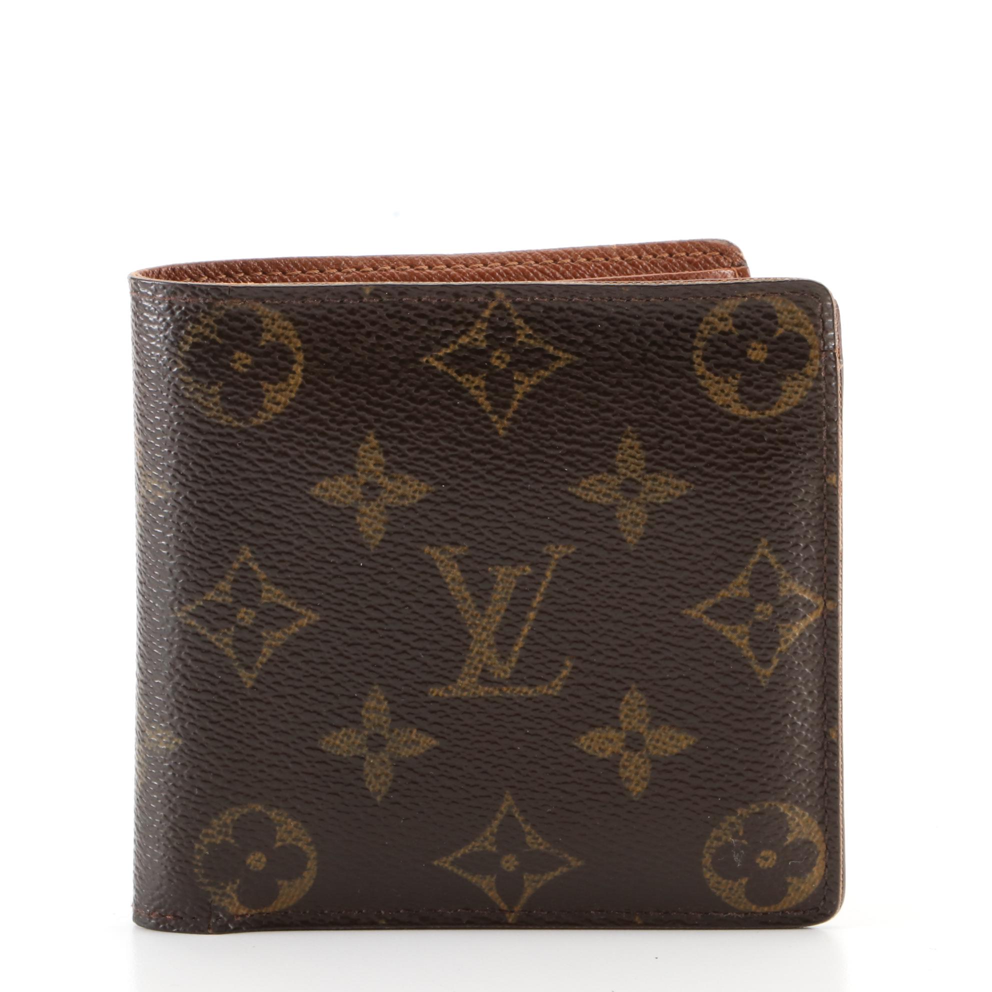 Louis Vuitton Porte-Billets Cartes Crédit Monnaie in Monogram Canvas | EBTH
