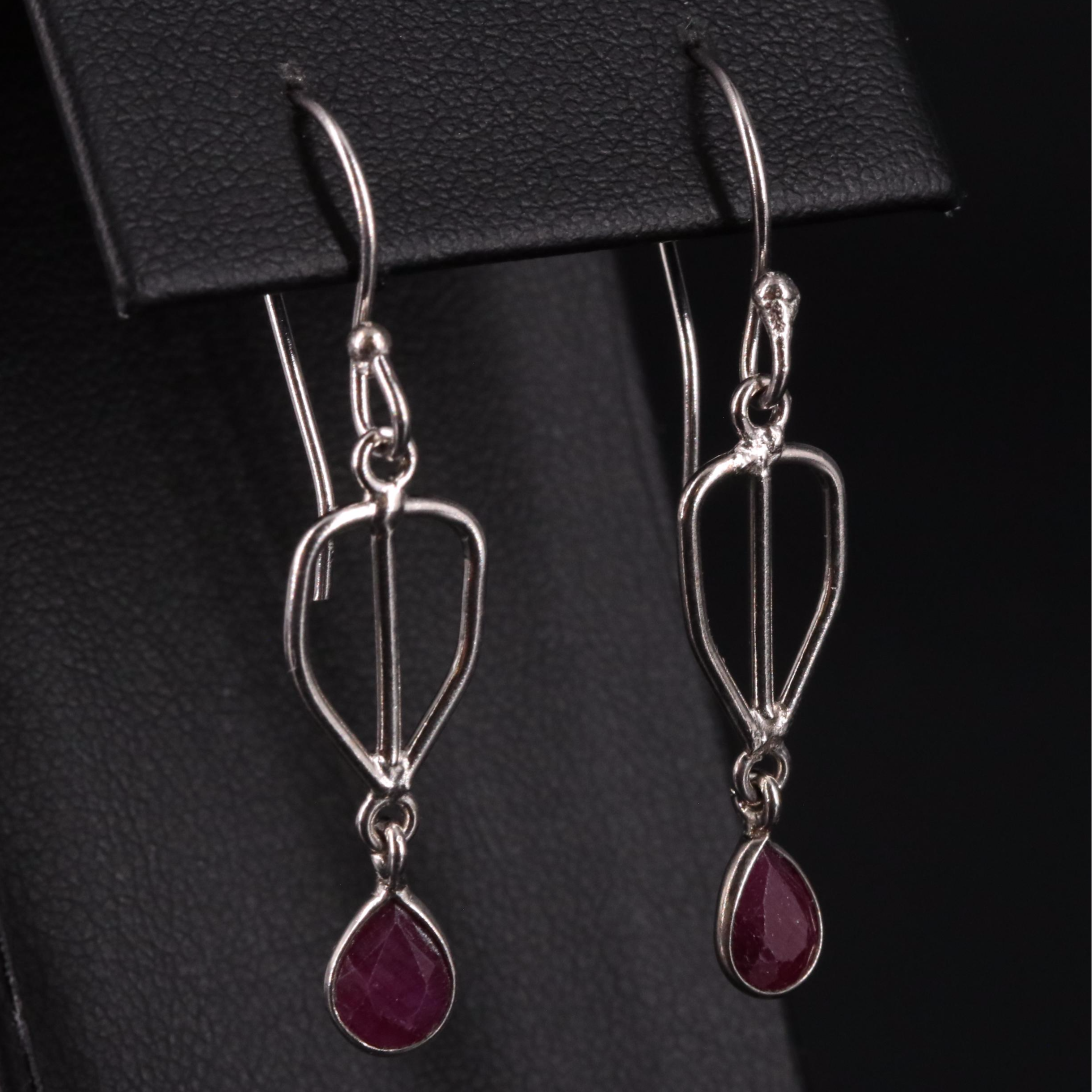 18K Yellow Gold Ruby Earrings | EBTH