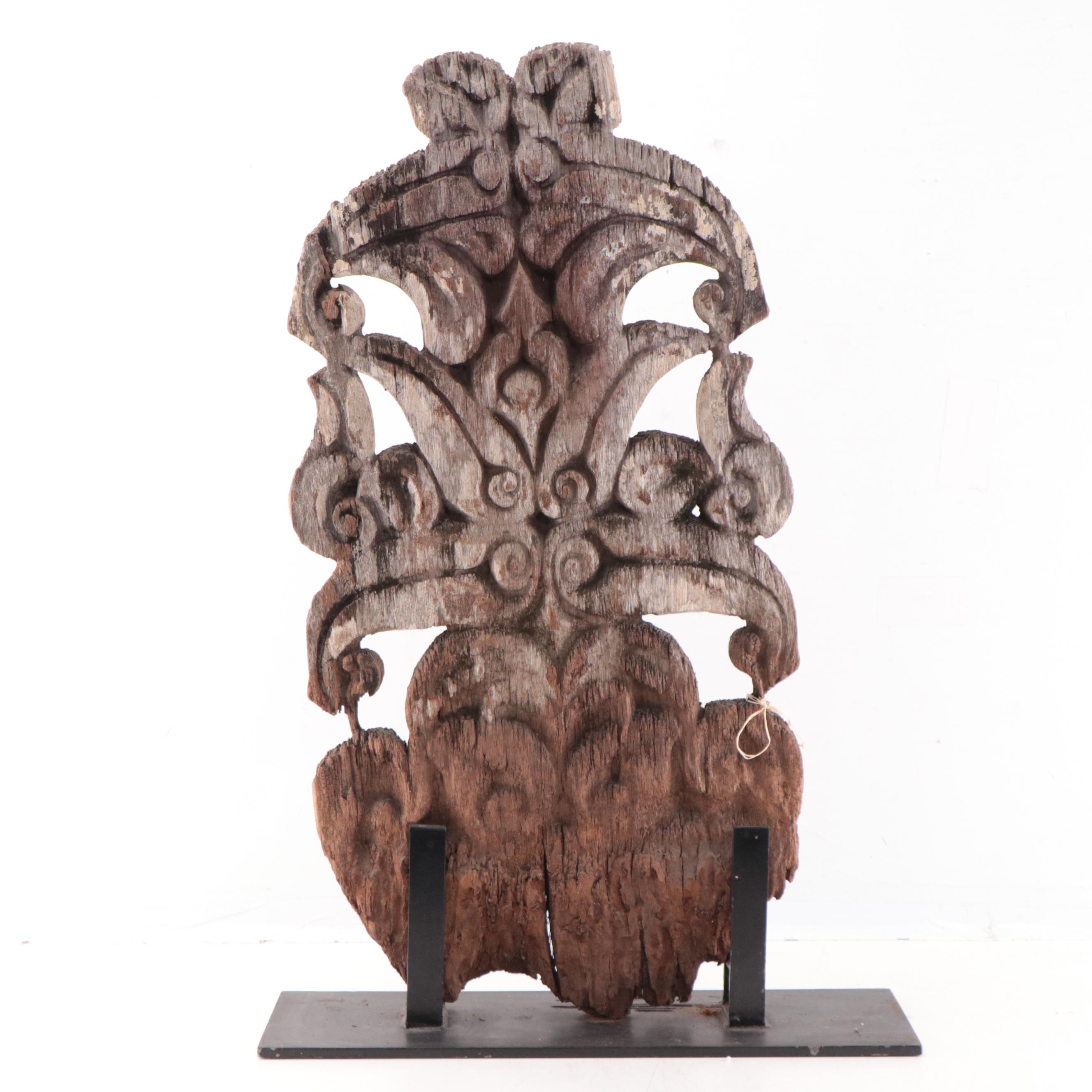 Filippino Islamic Carved Wood Sunduk Memorial Marker, Early 20th ...