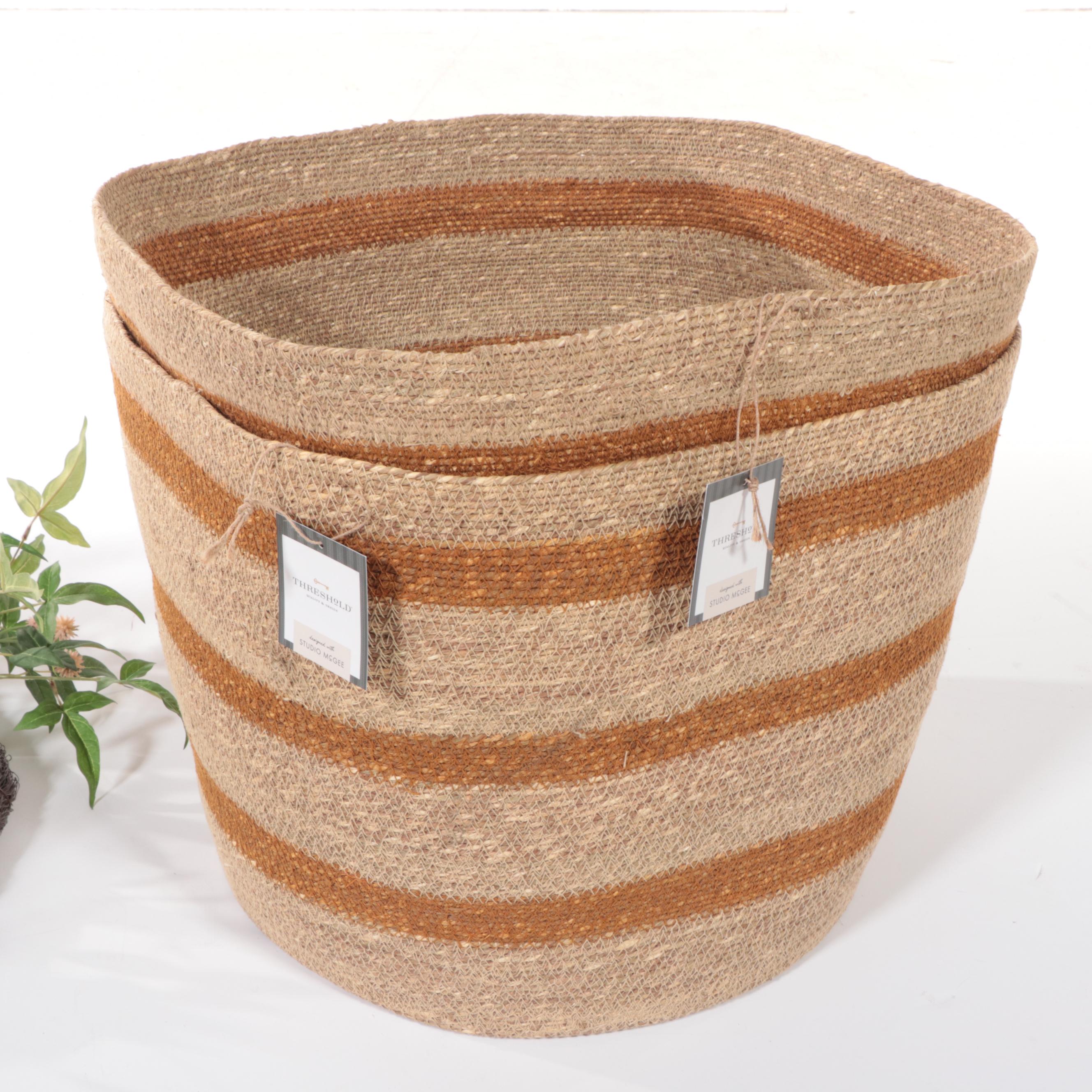 Pair of Threshold Natural Seagrass Baskets with Asymmetrical Wreath | EBTH