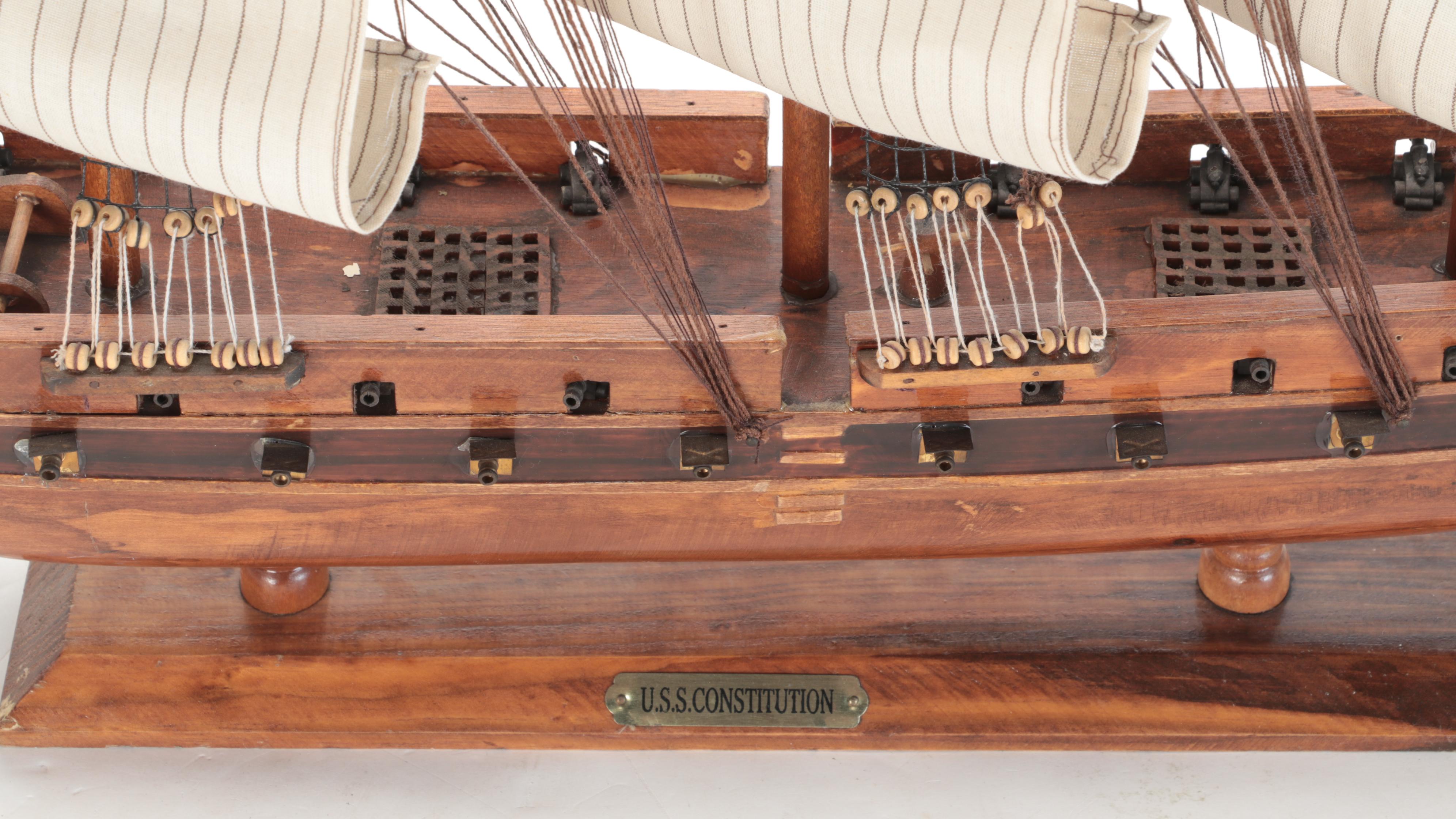 Three-Masted Frigate With L60 Yacht Model Ships, 20th Century | EBTH