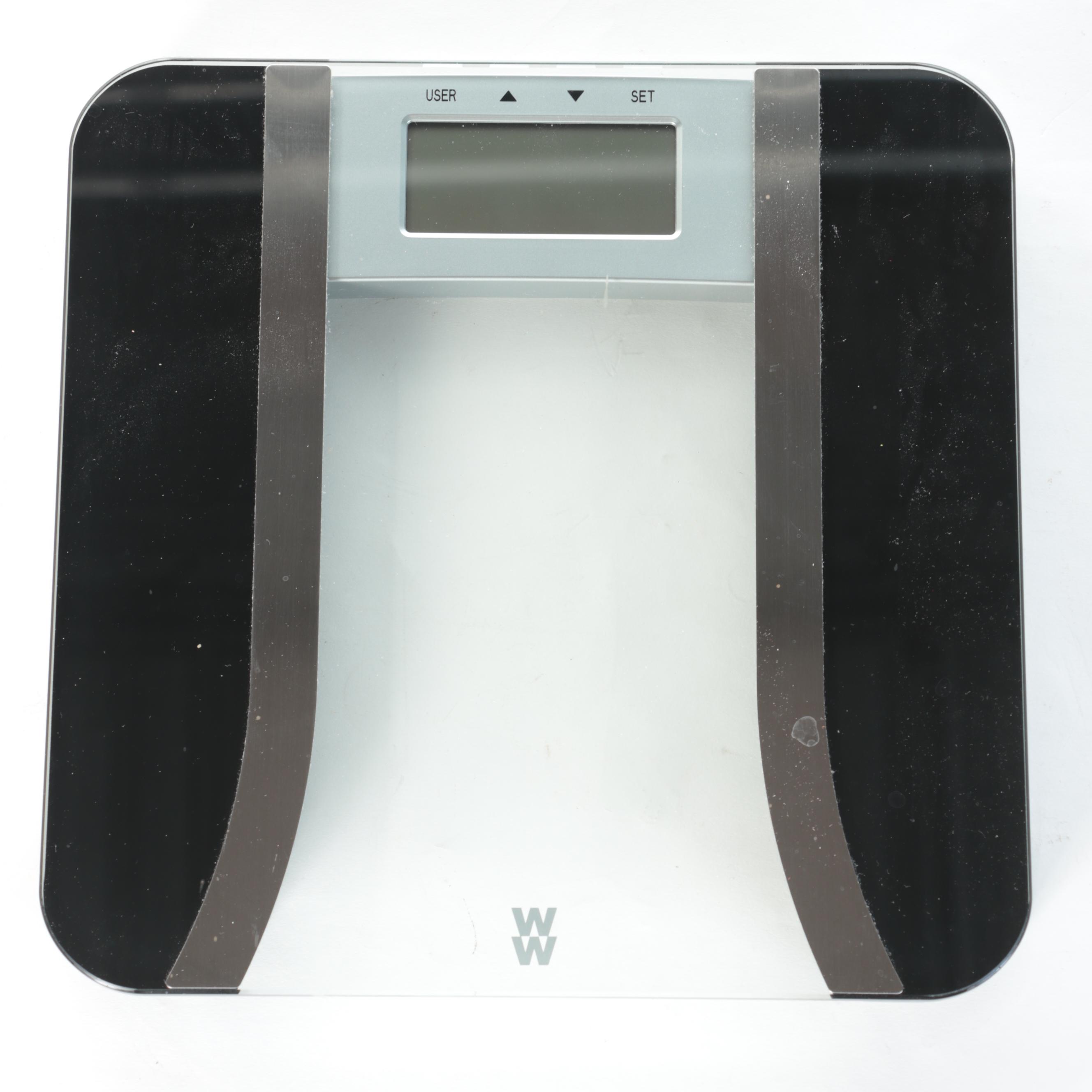 Conair Scale with Metallic Woven Hamper Basket | EBTH