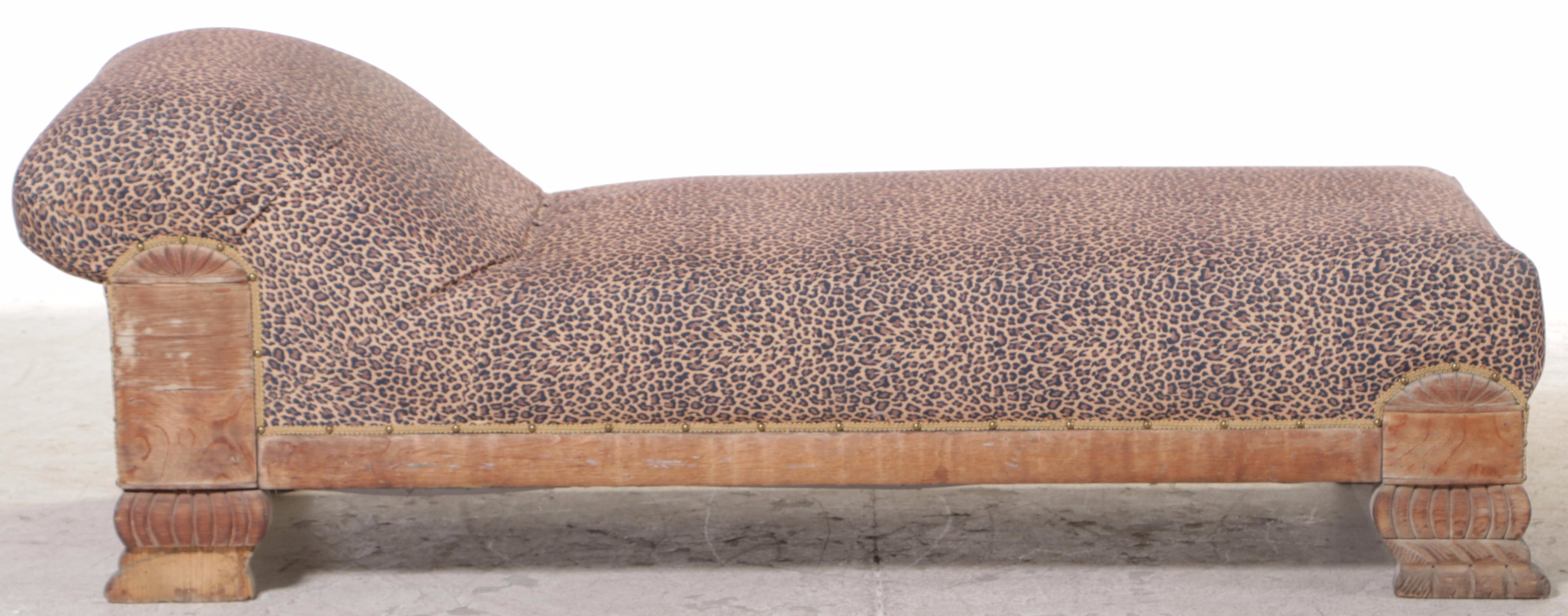 Art Deco Oak Recamier, 20th Century | EBTH