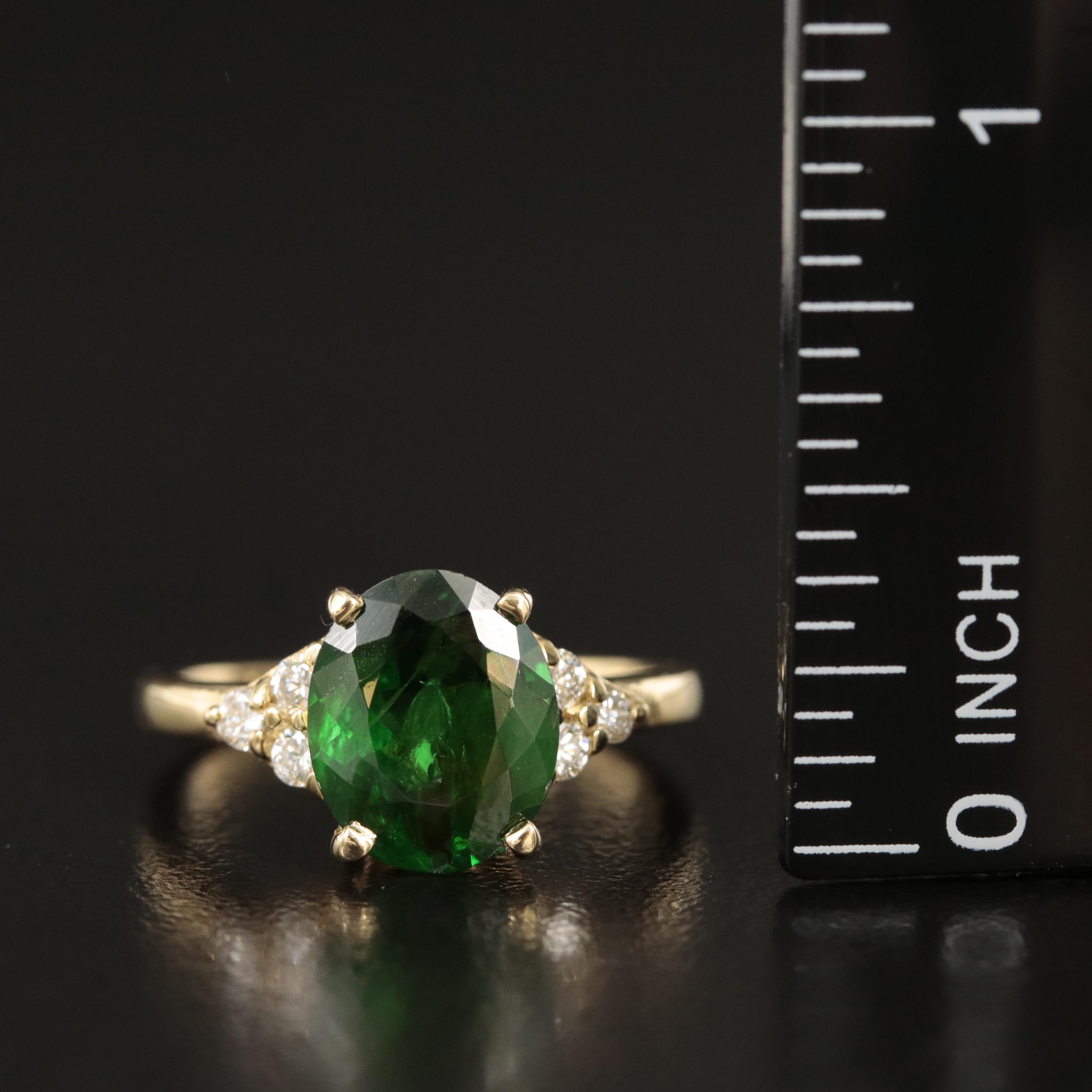 18K 3.29 CT Tsavorite Garnet and Diamond Ring with GIA Report | EBTH