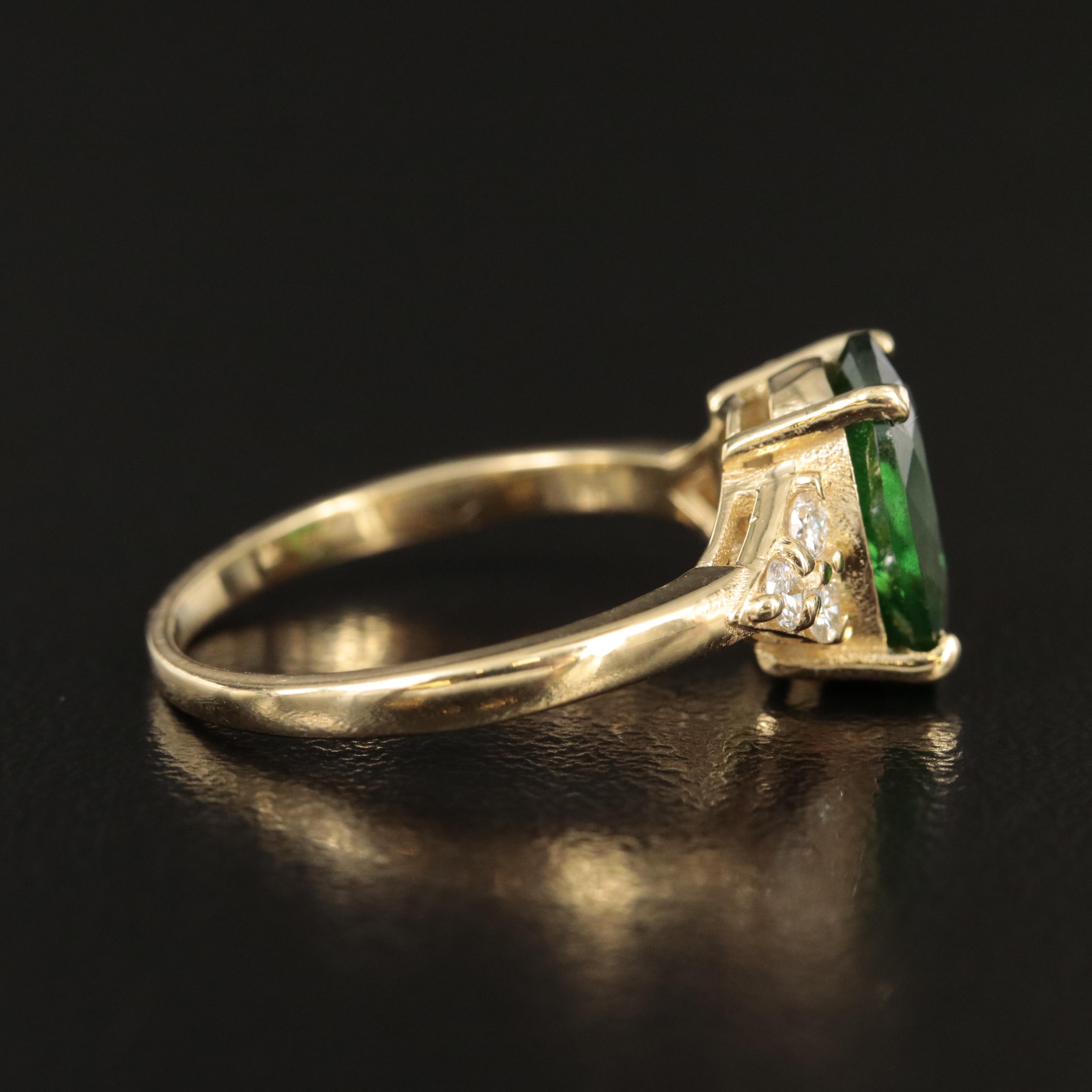 18K 3.29 CT Tsavorite Garnet and Diamond Ring with GIA Report | EBTH