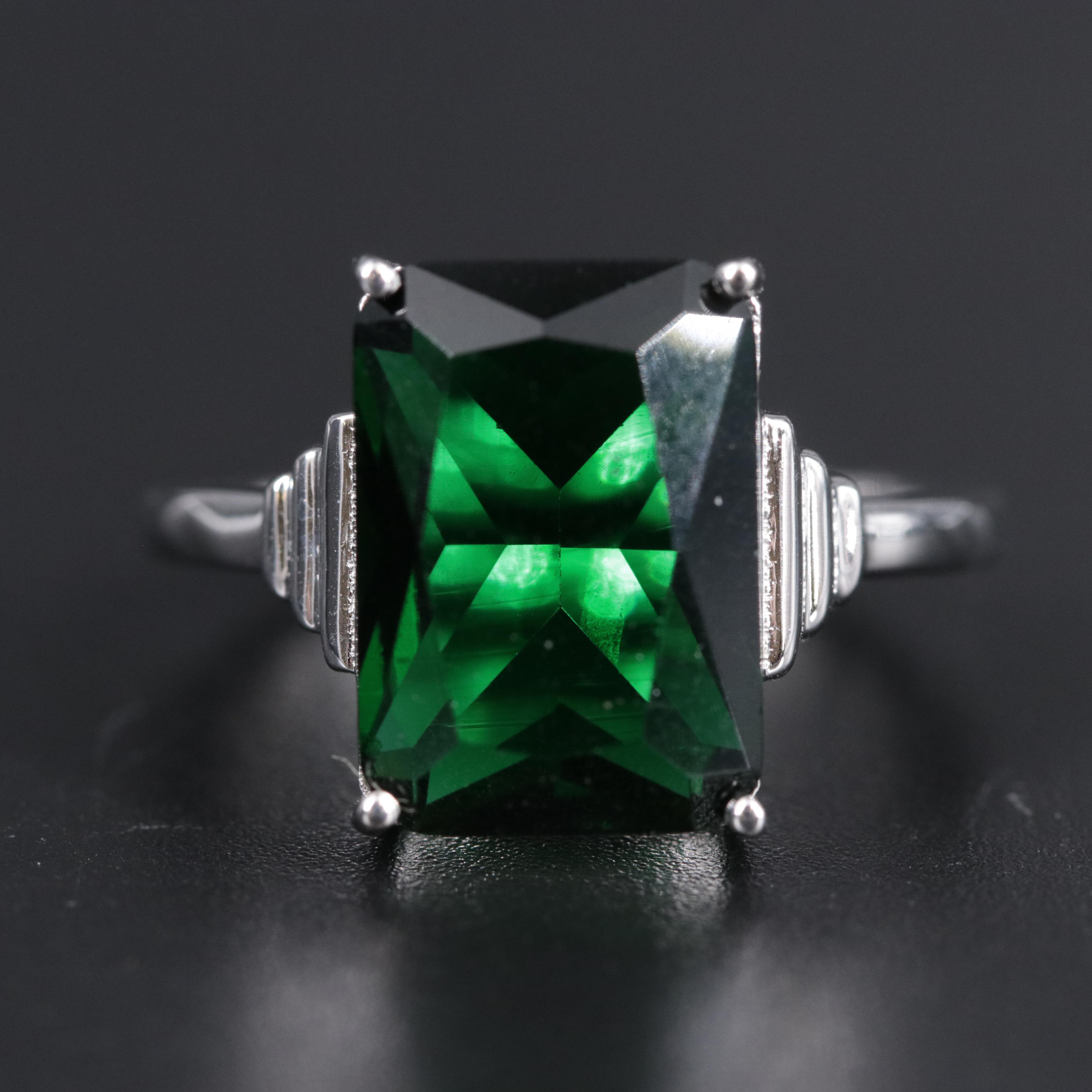 Sterling Silver Emerald Ring | EBTH