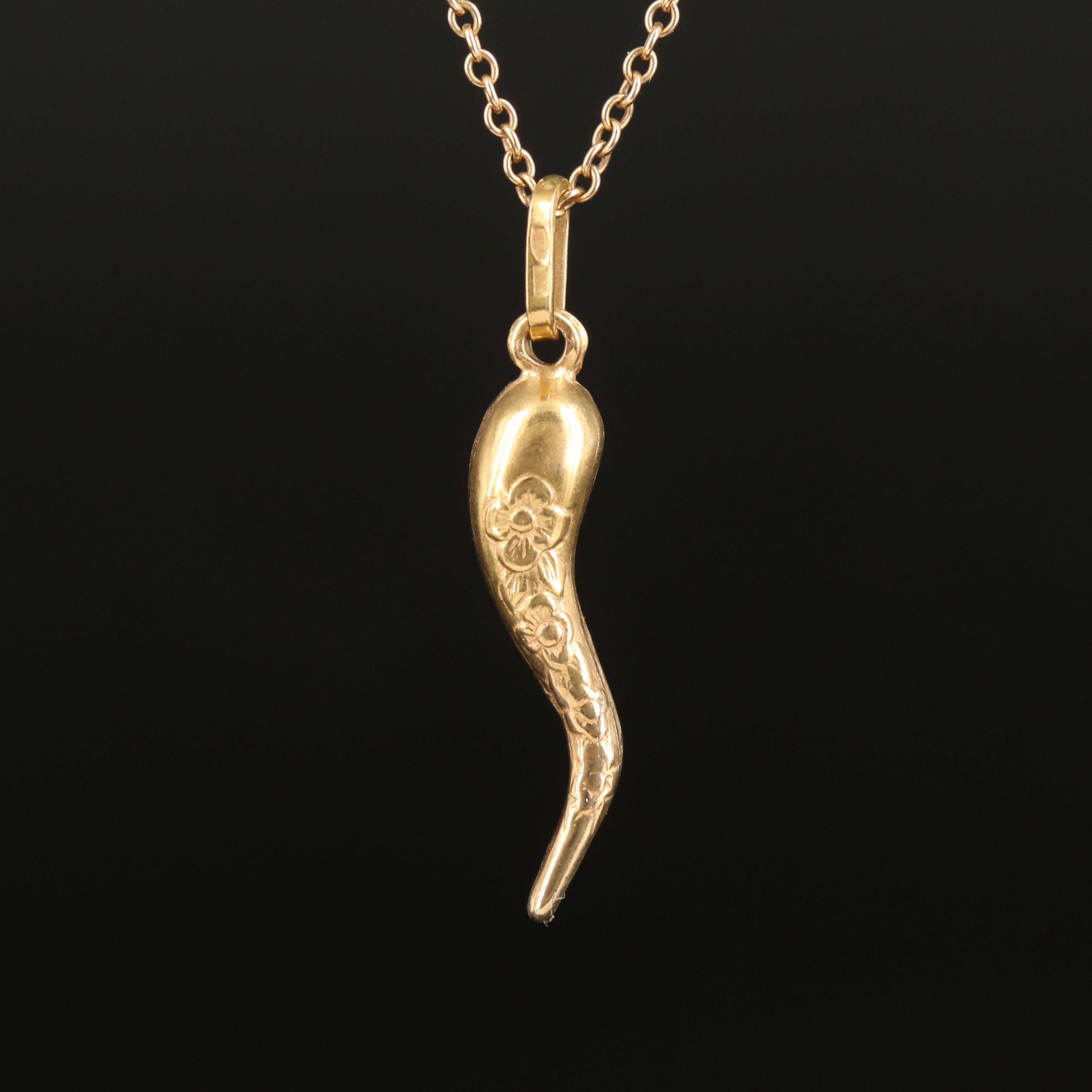 18K Cornicello Pendant with Floral Design on 10K Chain Necklace | EBTH