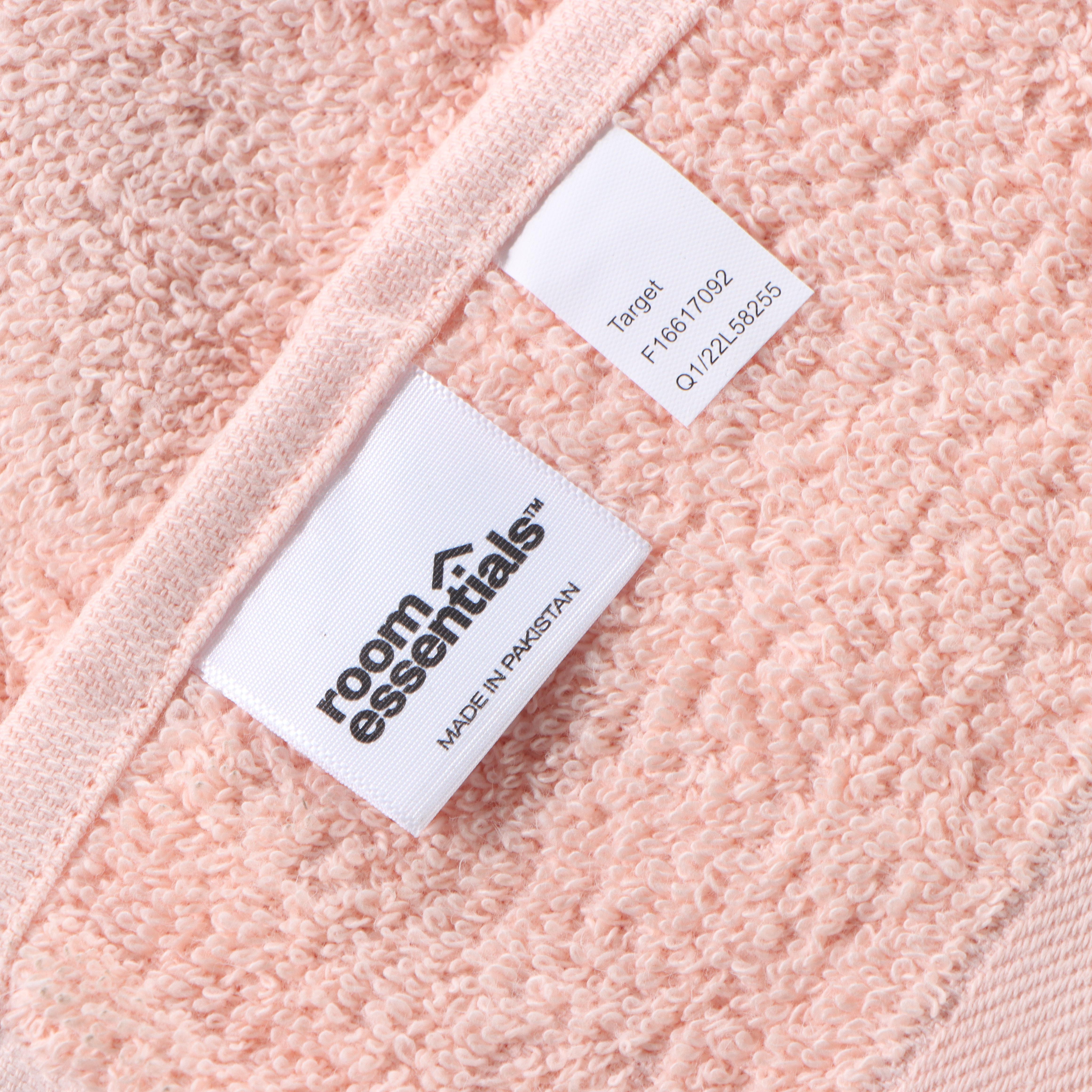 Ten Room Essentials Peach Bath Towels | EBTH