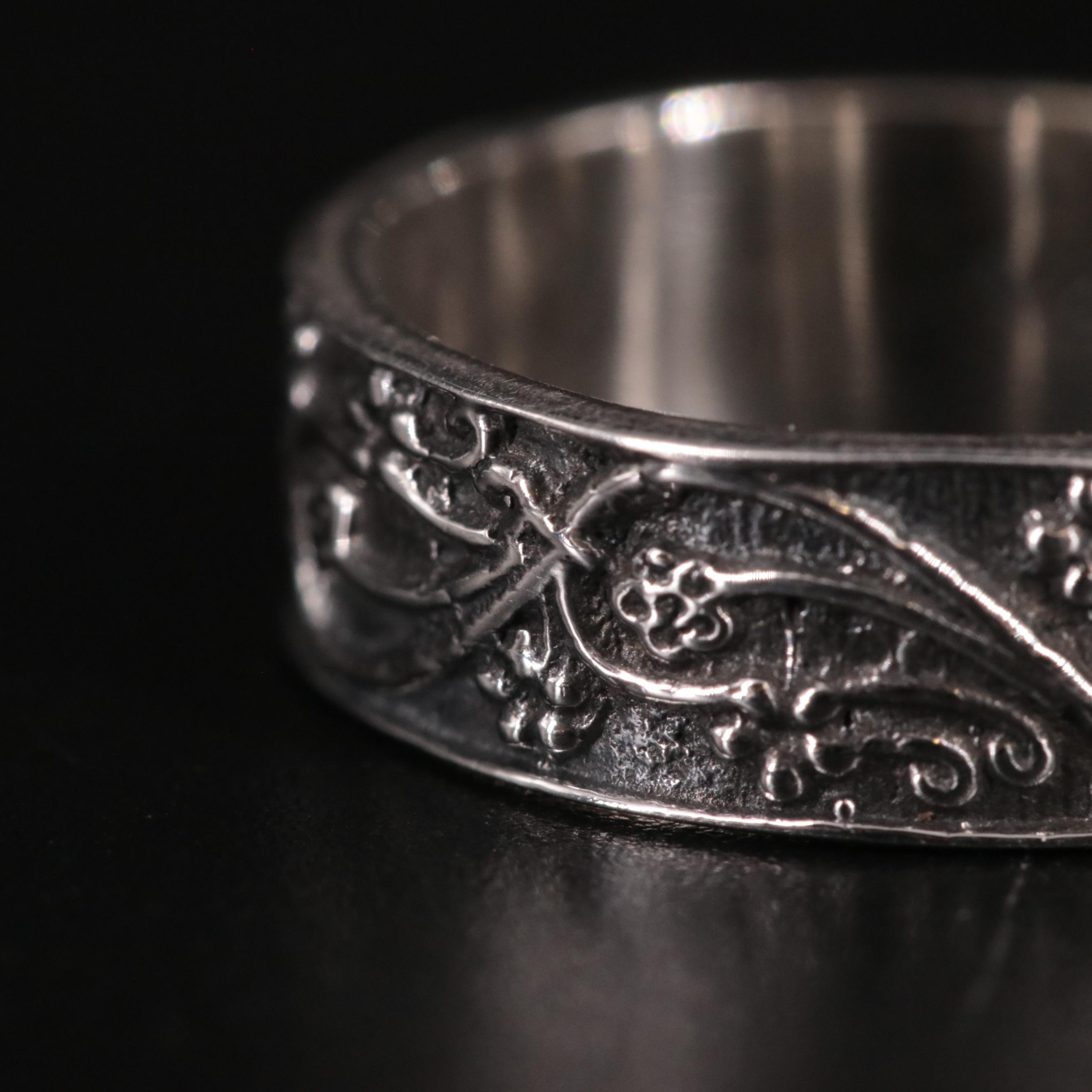 Sterling Floral Pattern Ring | EBTH