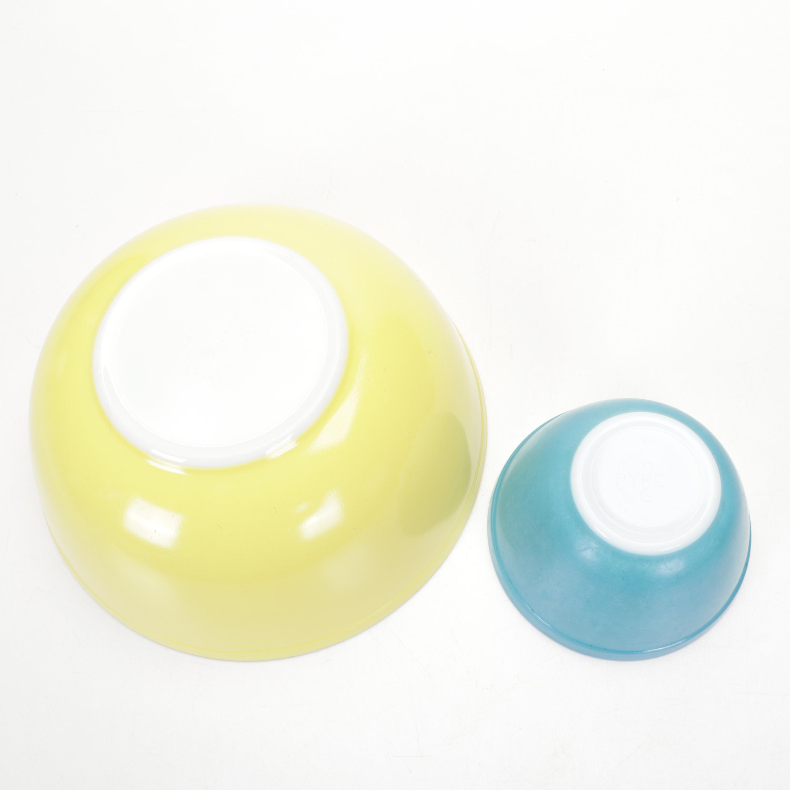 Pyrex "Primary Colors" Set of Four Glass Mixing Bowls, Mid to Late 20th ...