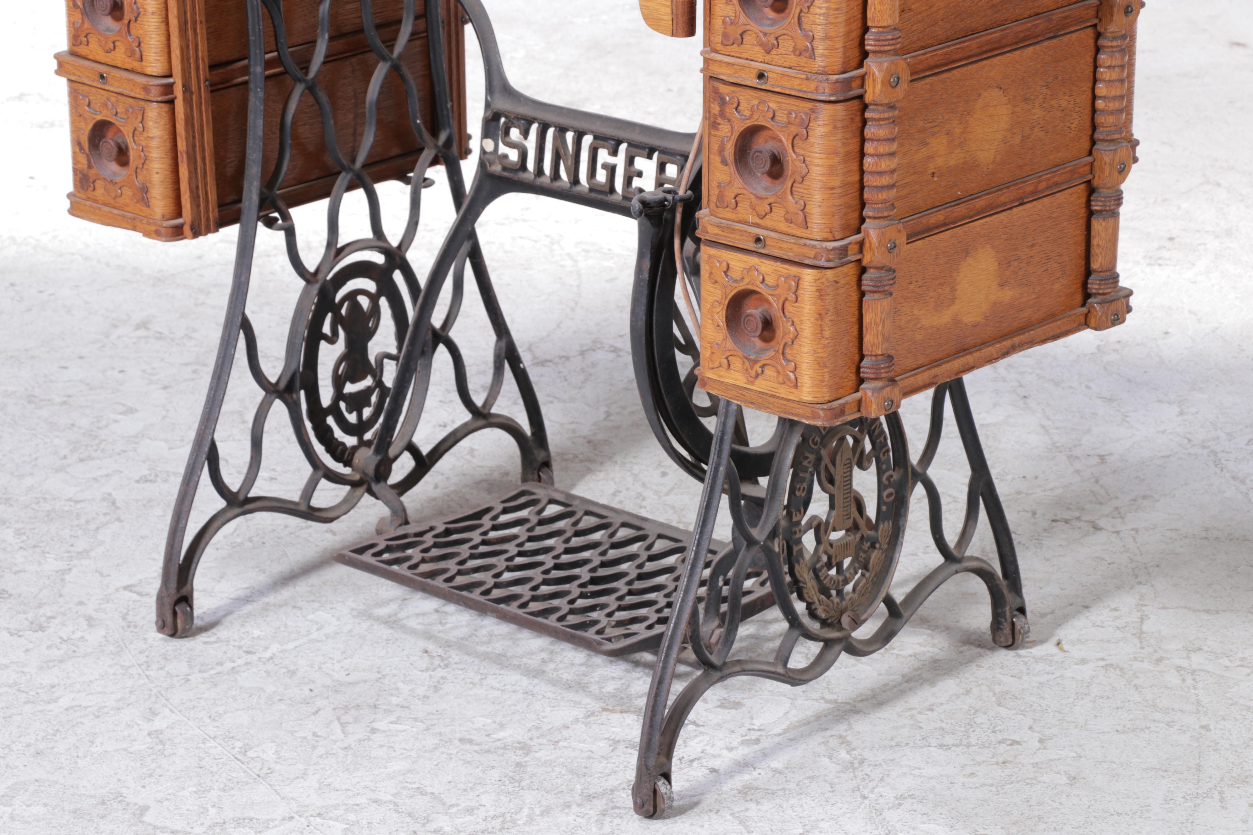 Victorian Oak Case Singer Treadle Sewing Machine, Late 19th/ Early 20th ...