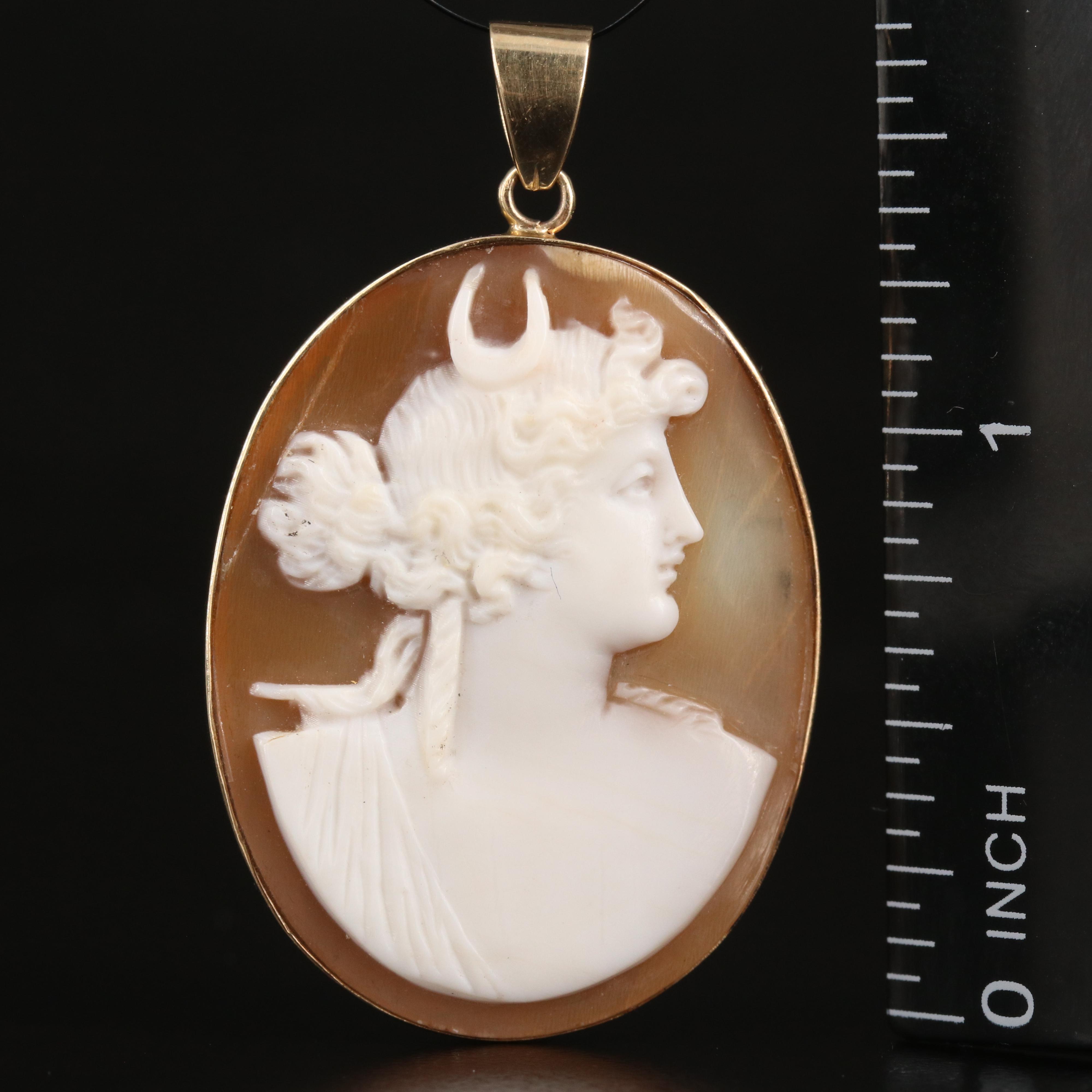 Antique 14K Shell Diana Cameo Pendant | EBTH