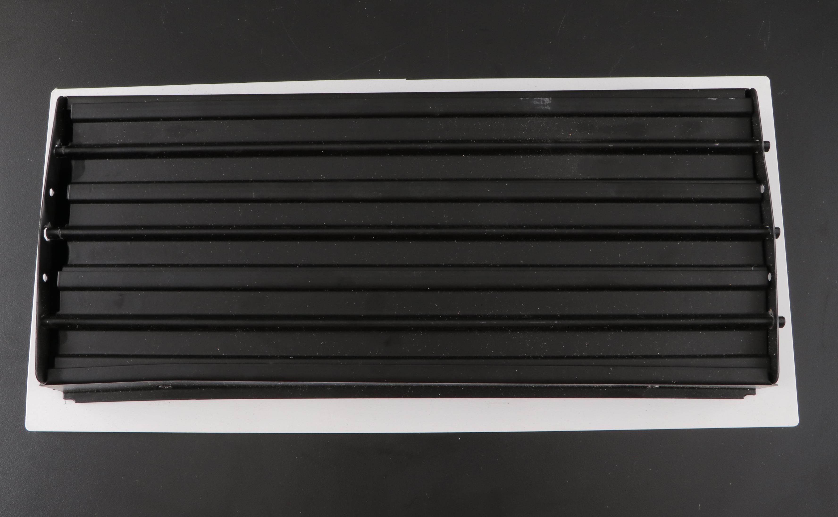 White Finish Steel Wall and Floor Air Registers | EBTH