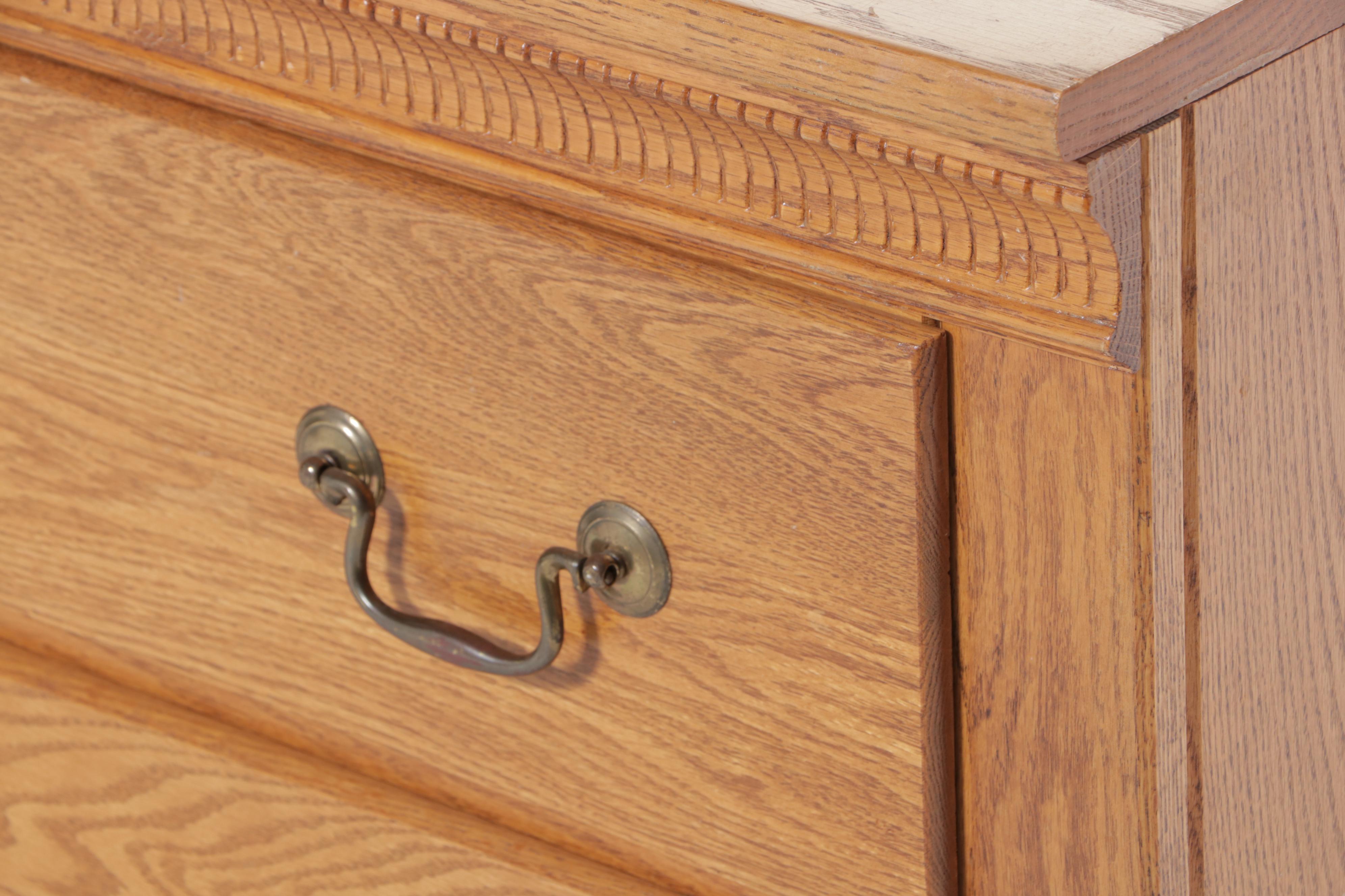 Pair of Yield House Federal Style Oak Three-Drawer Bedside Chests | EBTH