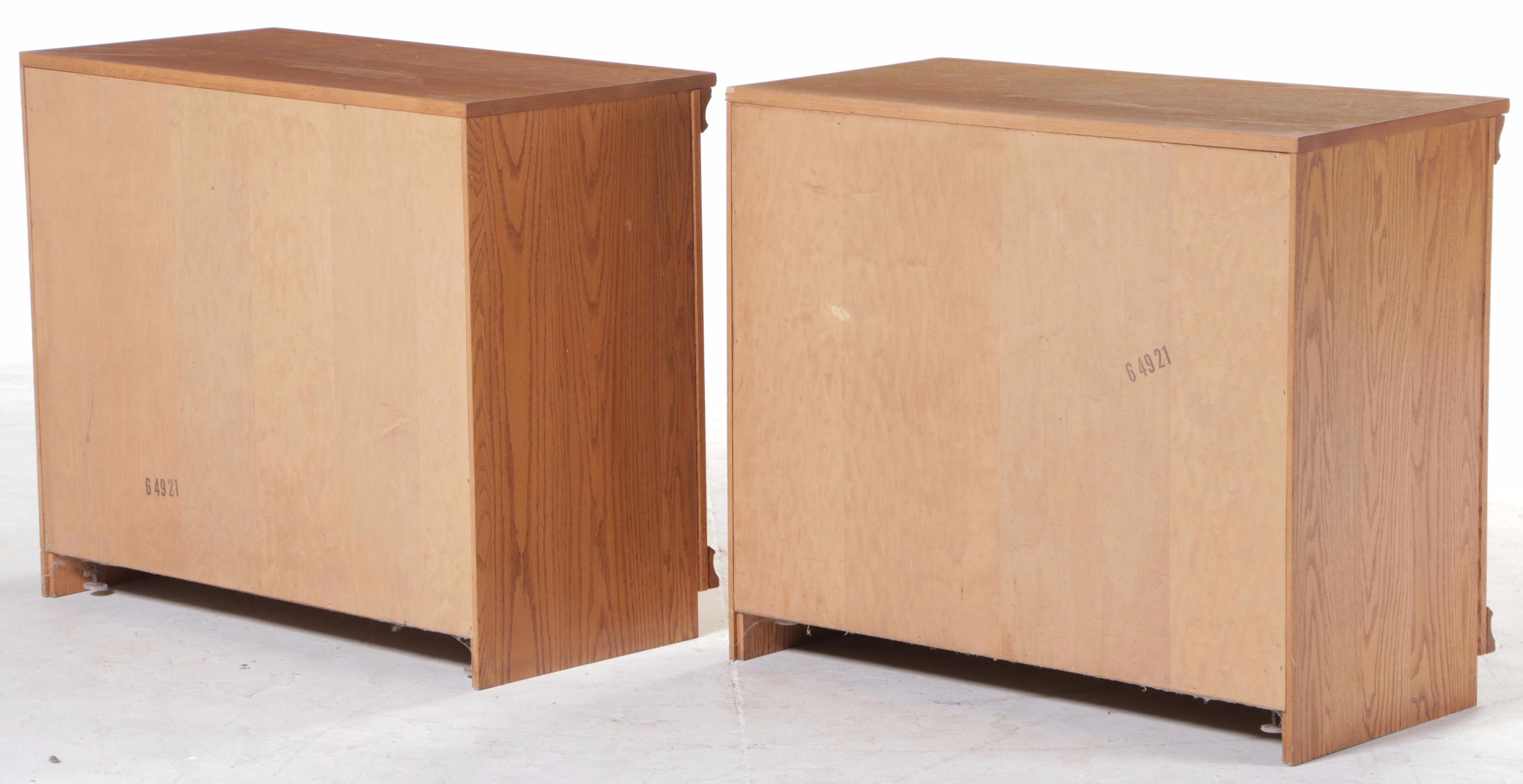 Pair of Yield House Federal Style Oak Three-Drawer Bedside Chests | EBTH