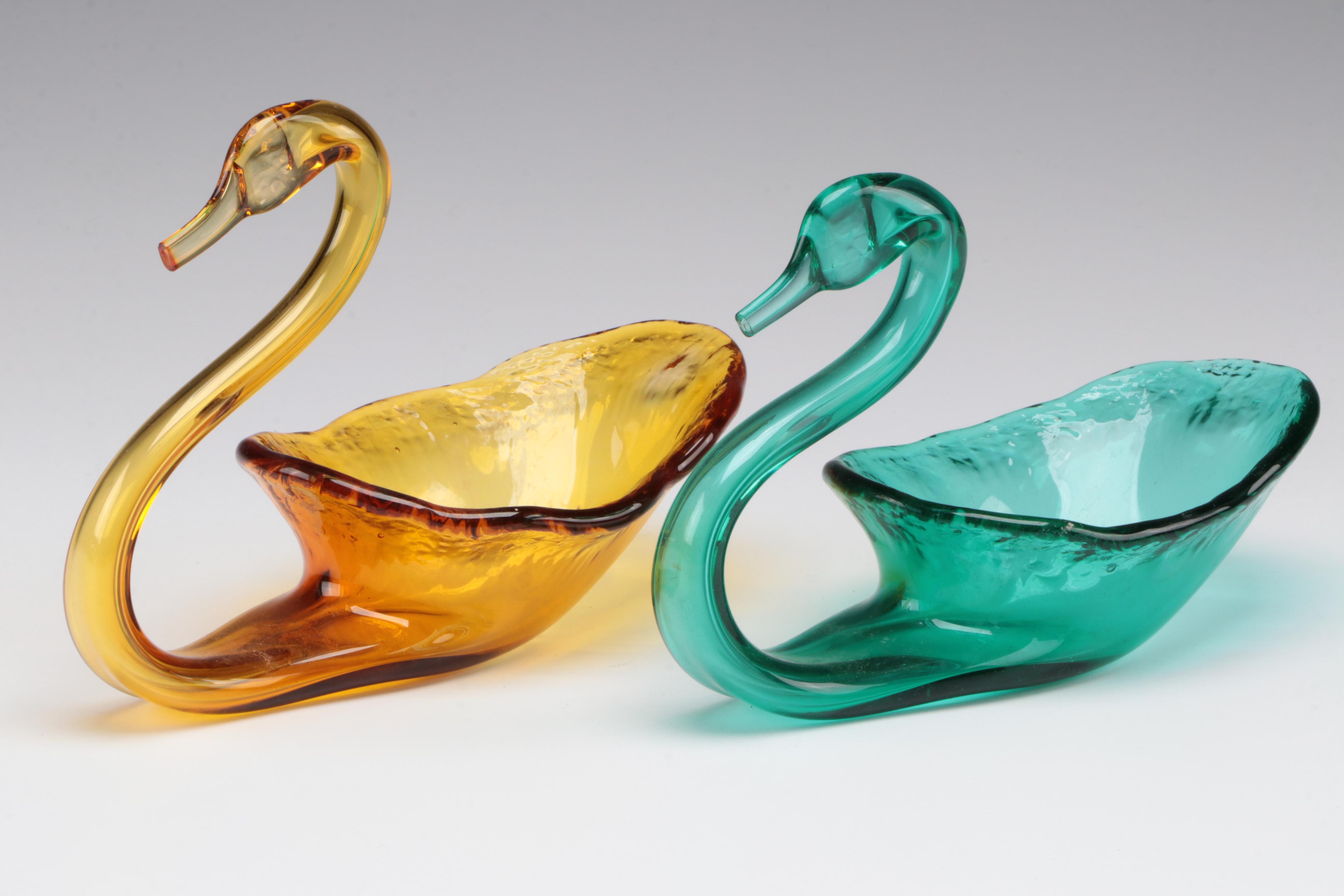 Art Glass Handkerchief Bowl and Swan Bowls with More Art Glass | EBTH