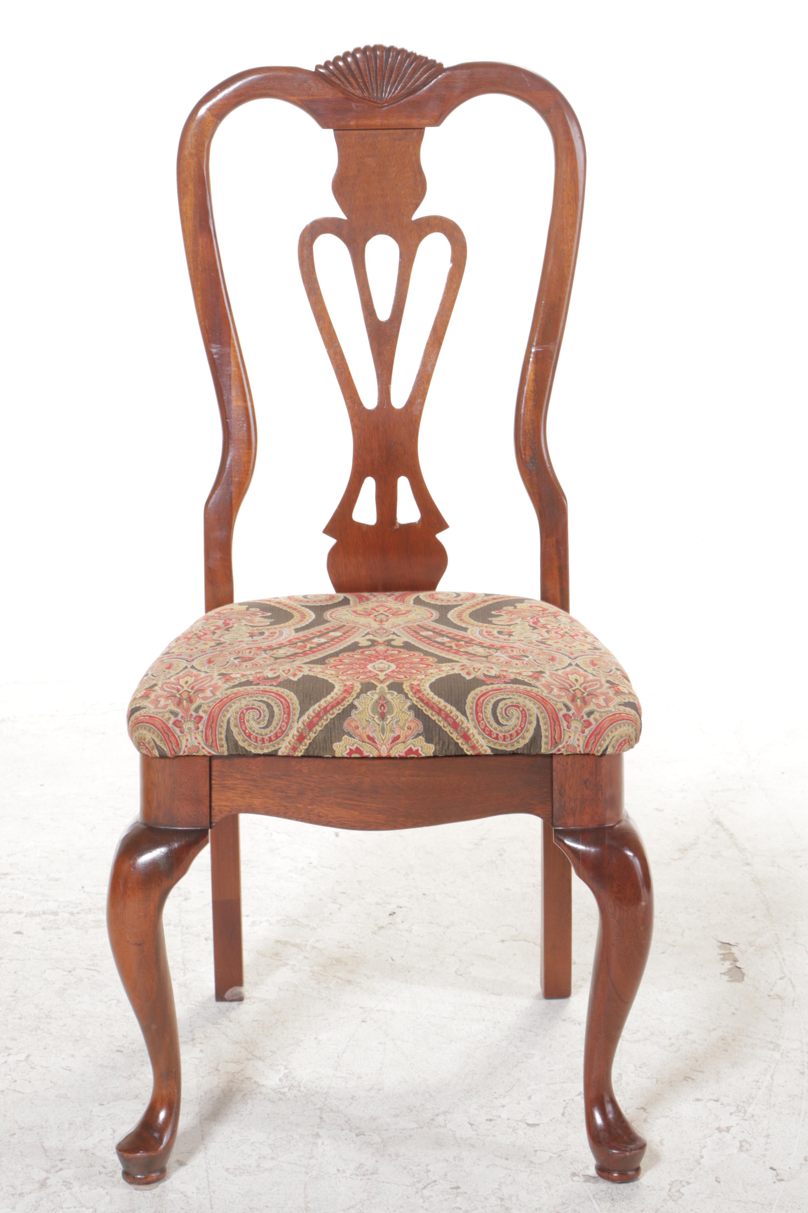 Seven-Piece Queen Anne Style Mahogany Dining Set, Late 20th Century | EBTH