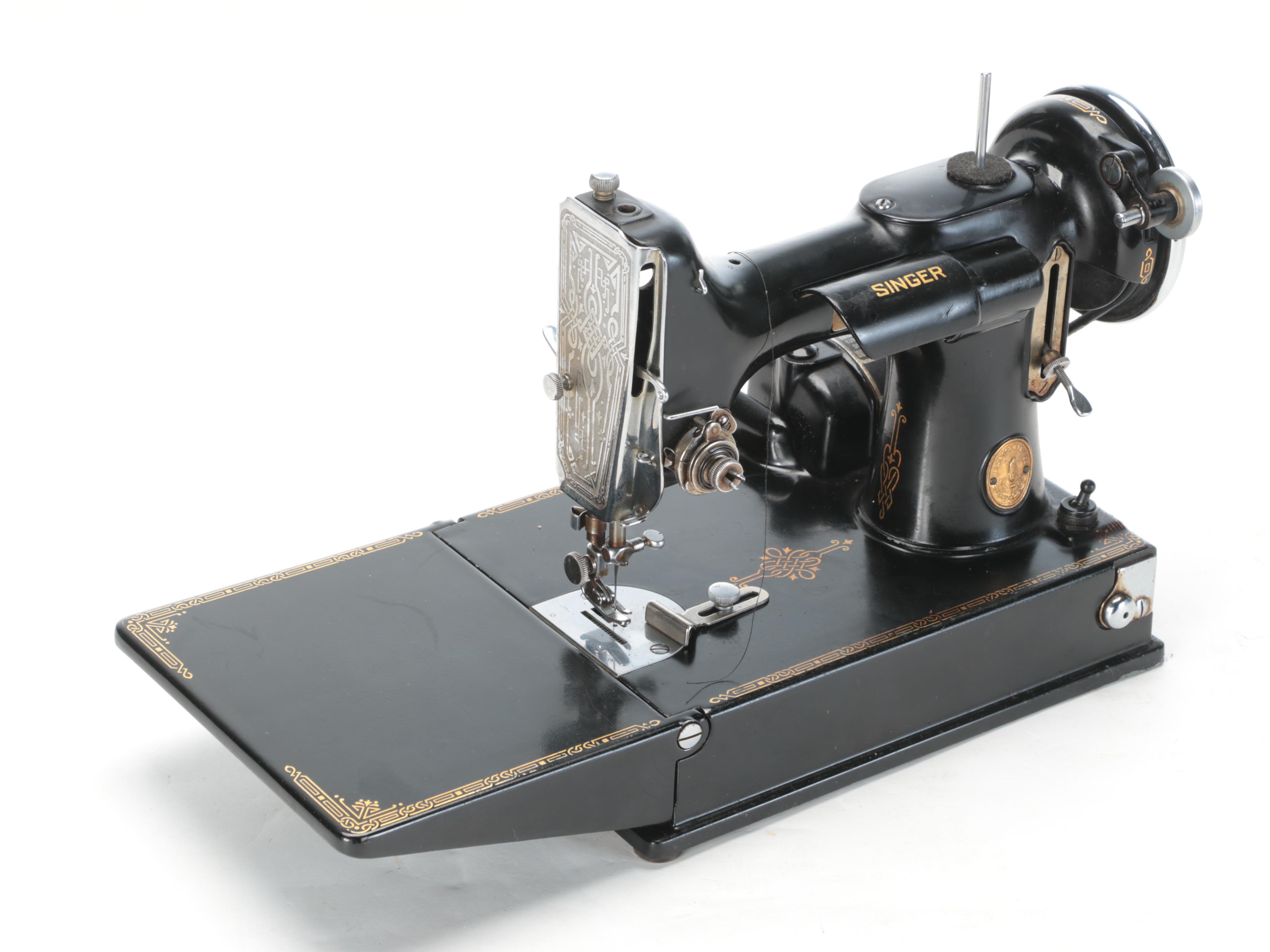 Singer Sewing Machine with Accessories, 1935 | EBTH