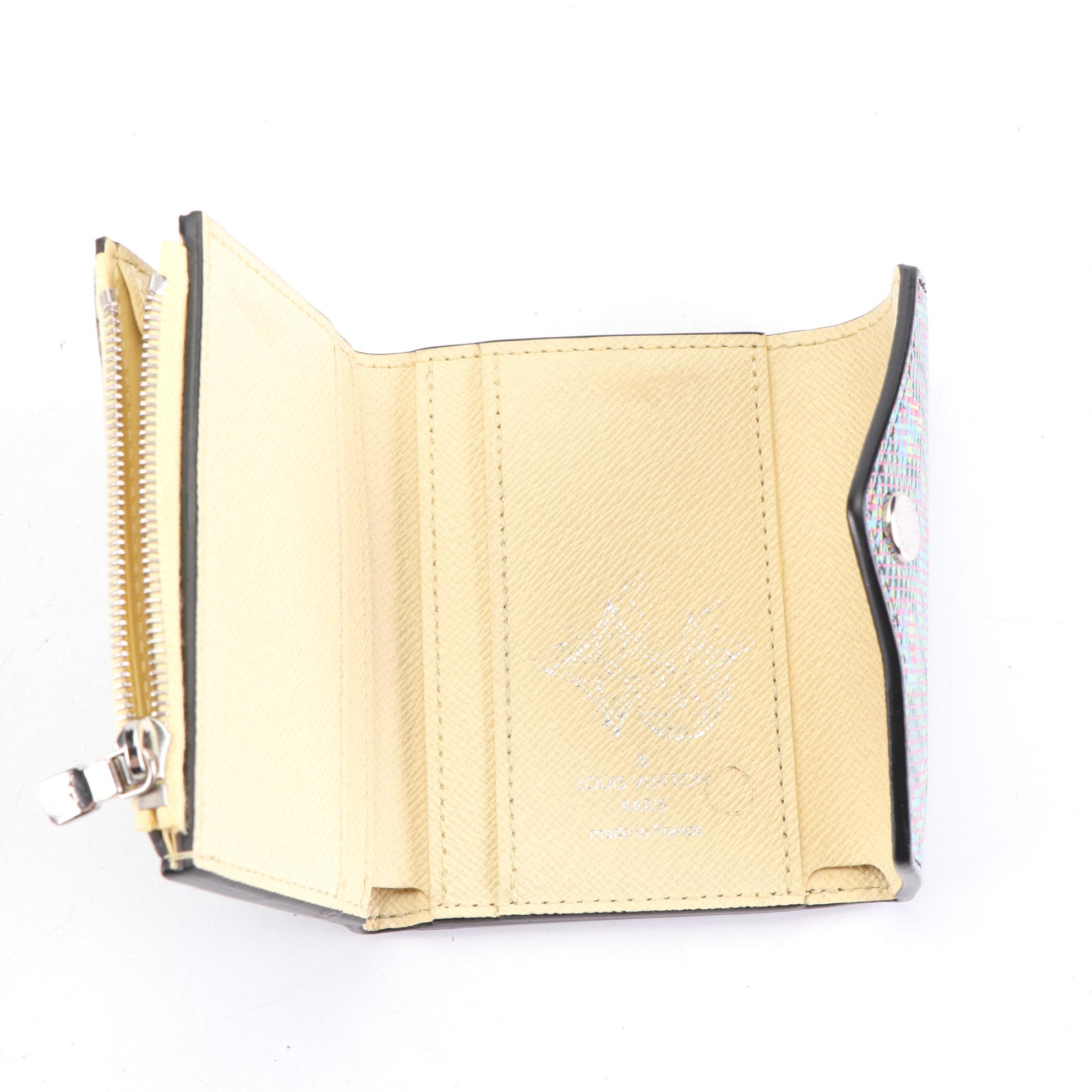 Louis Vuitton Zoe Wallet in Monogram LV Pop Canvas | EBTH