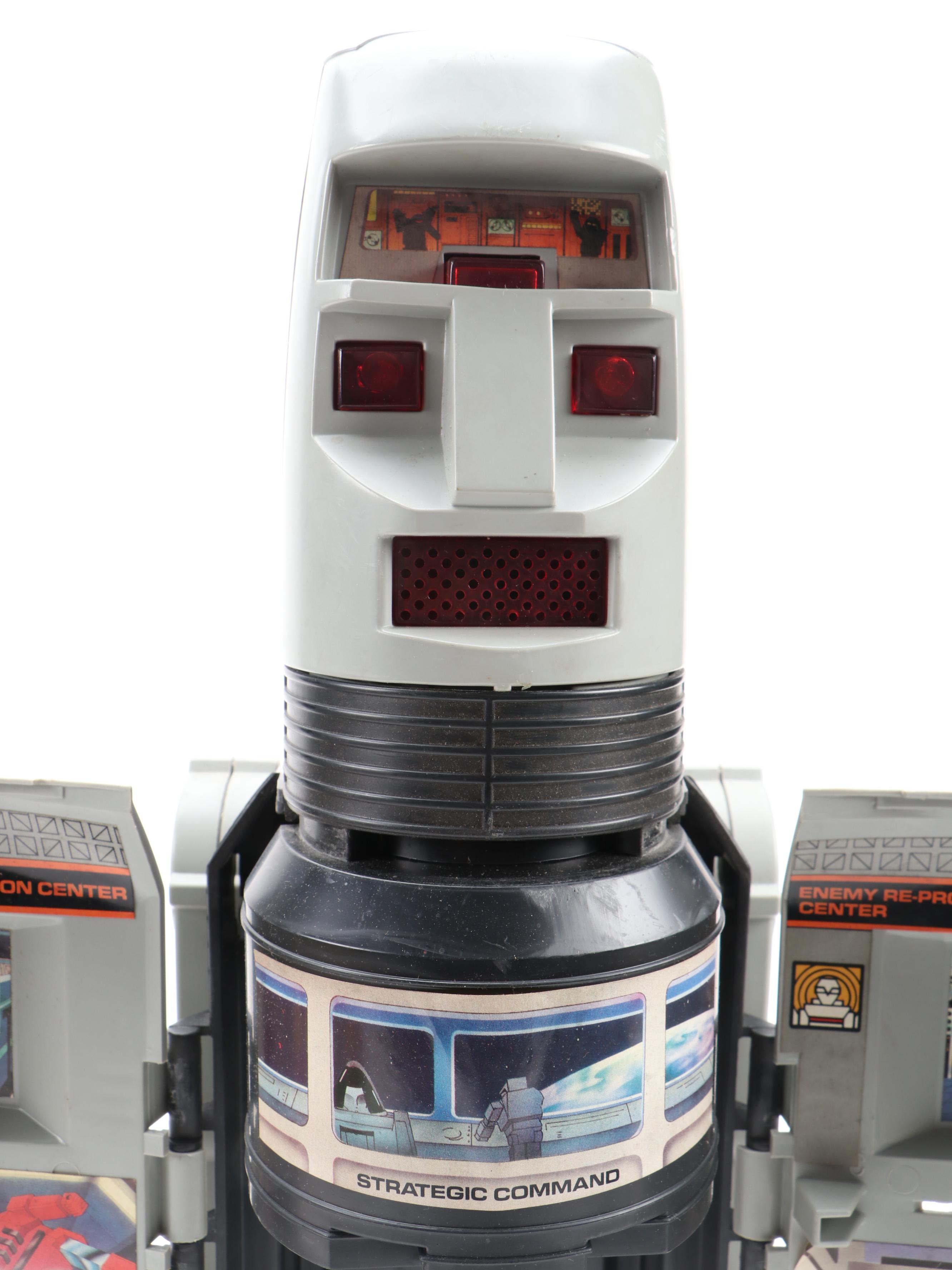 Tonka Go Bots Command Center Friendly GoBot Mobile Fortress Playset ...