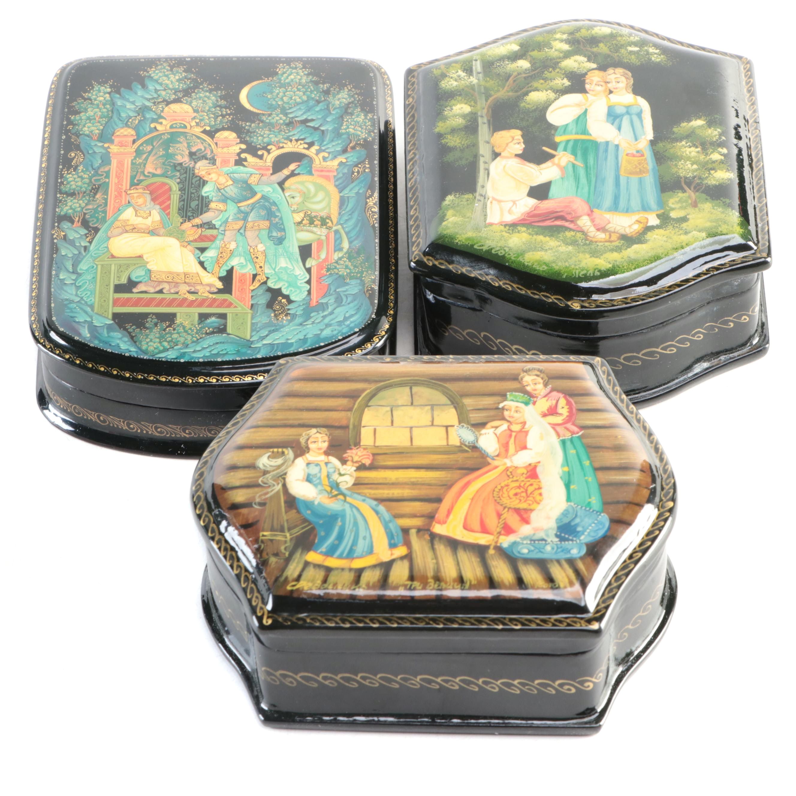 Russian Fedoskino and Kholui Hand-Painted Lacquerware Boxes | EBTH