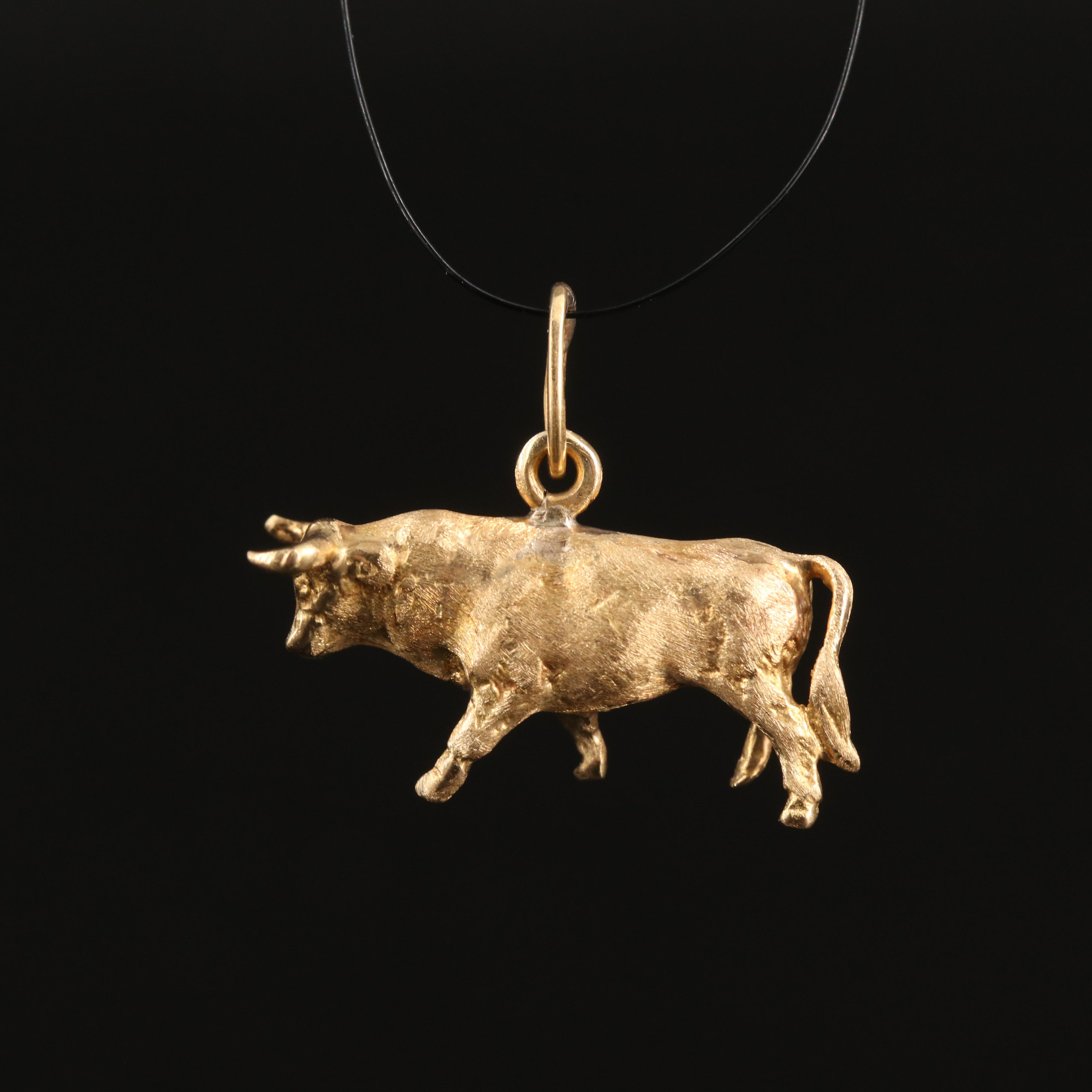 18K Bull Charm | EBTH