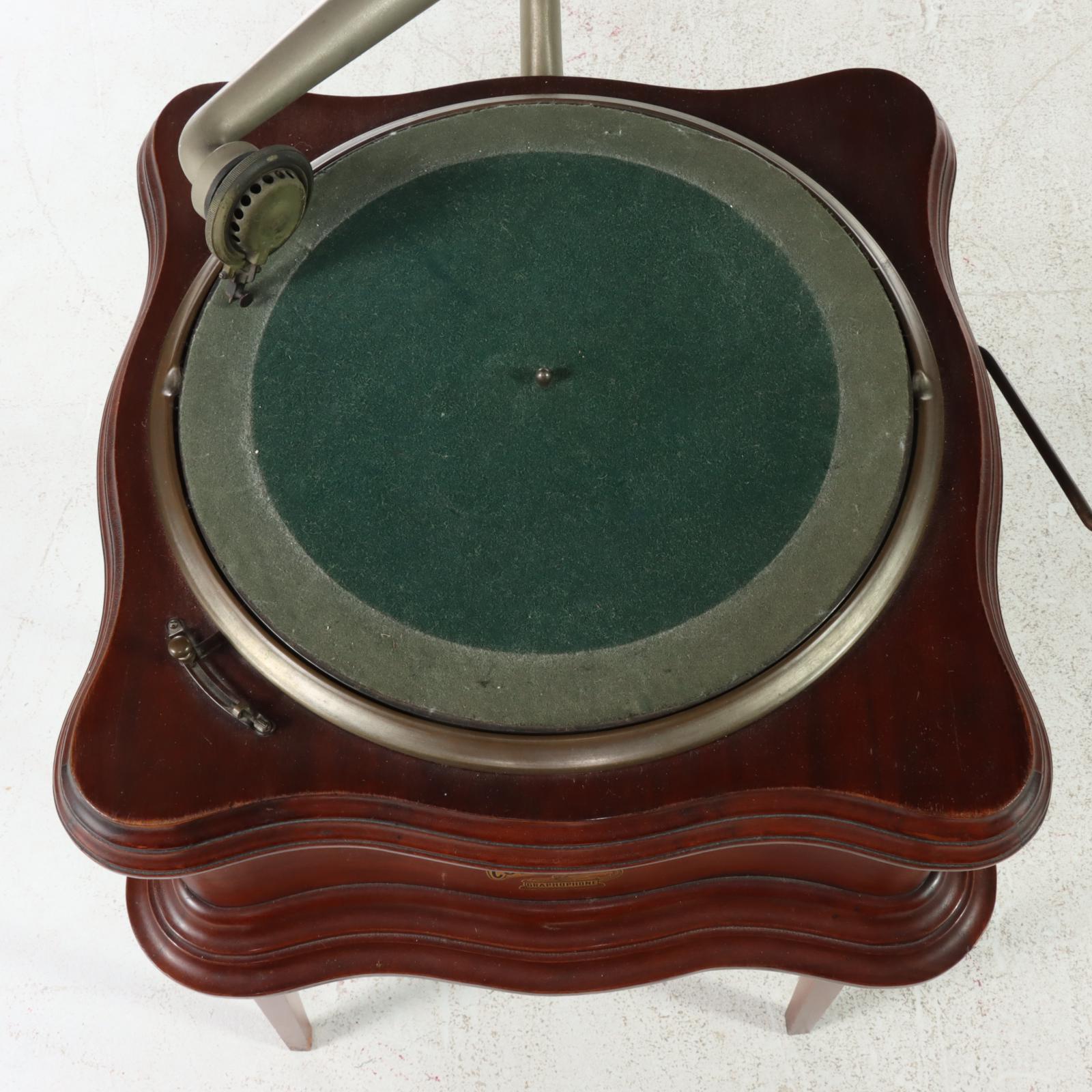 Columbia Graphophone Co. Mahogany Gramophone on Side Table, Early 20th ...