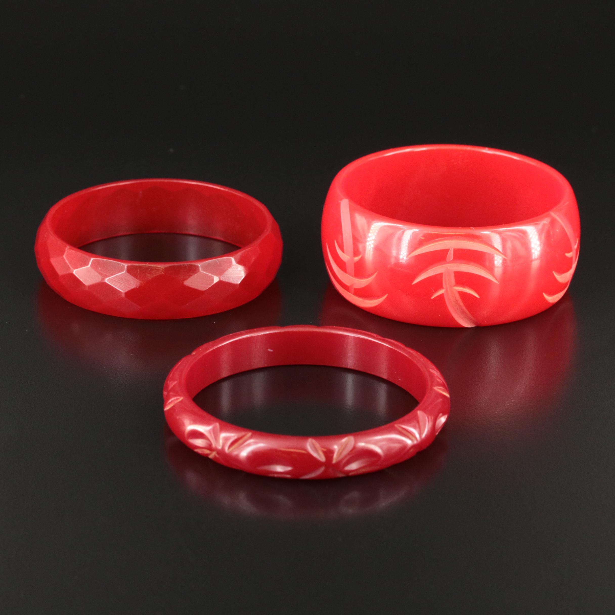 Vintage Carved Bakelite Bangles | EBTH