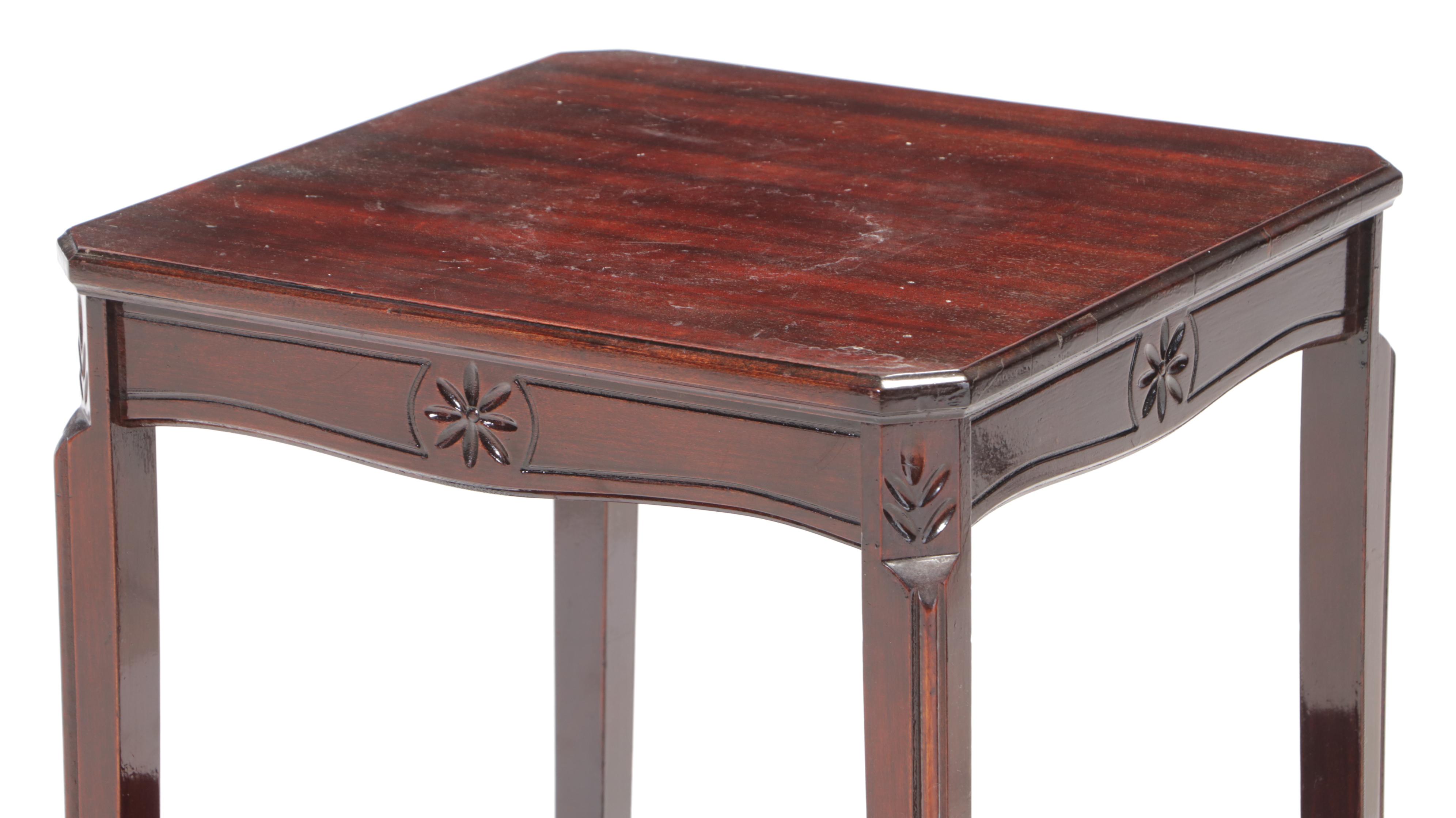 Two Federal Style Mahogany Side Tables, Mid-20th Century | EBTH