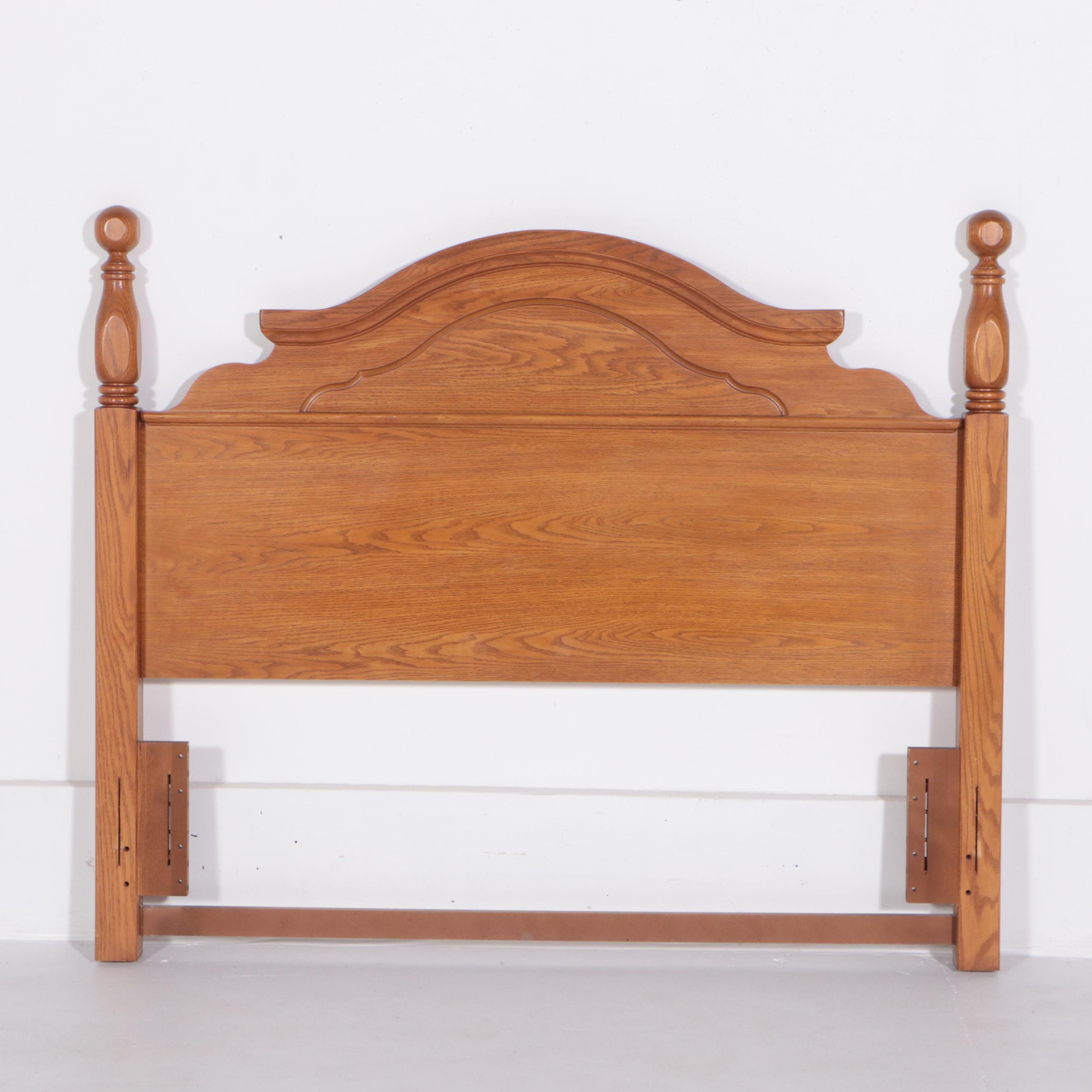 Federal Style Oak Full/Queen Size Four-Post Bed Frame | EBTH