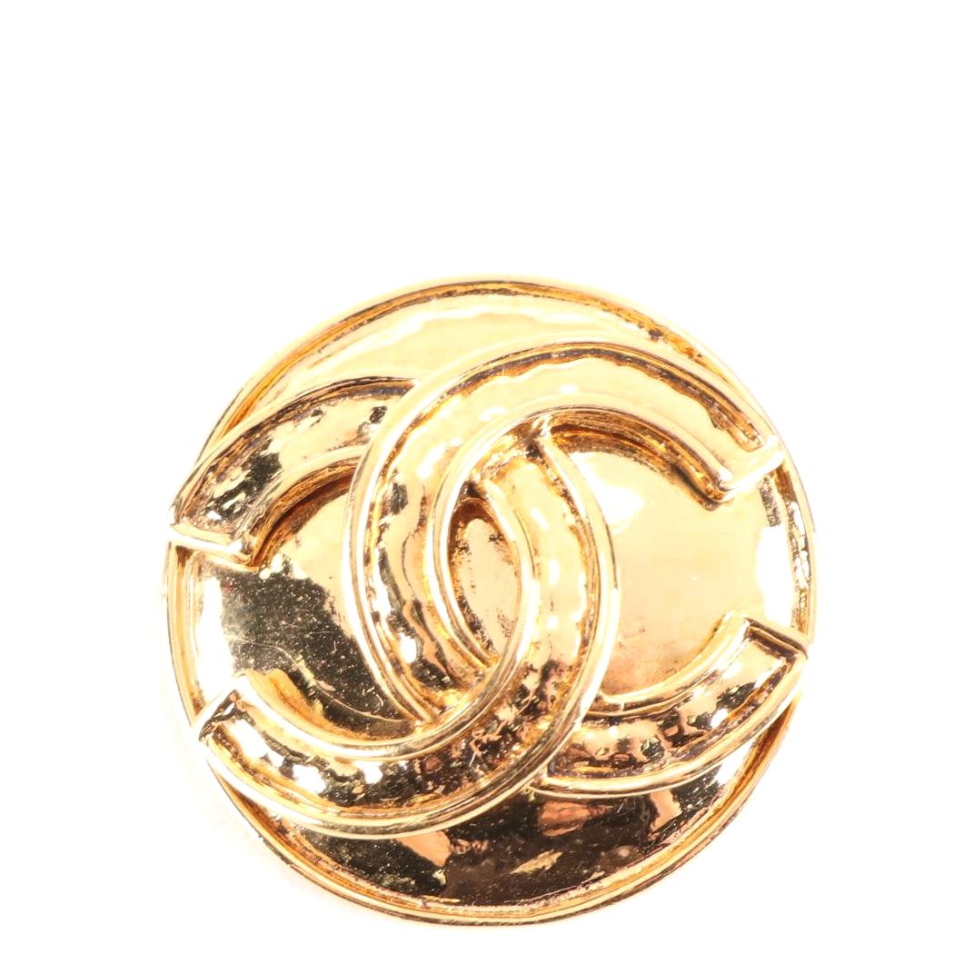 Chanel CC Logo Brooch Pin | EBTH