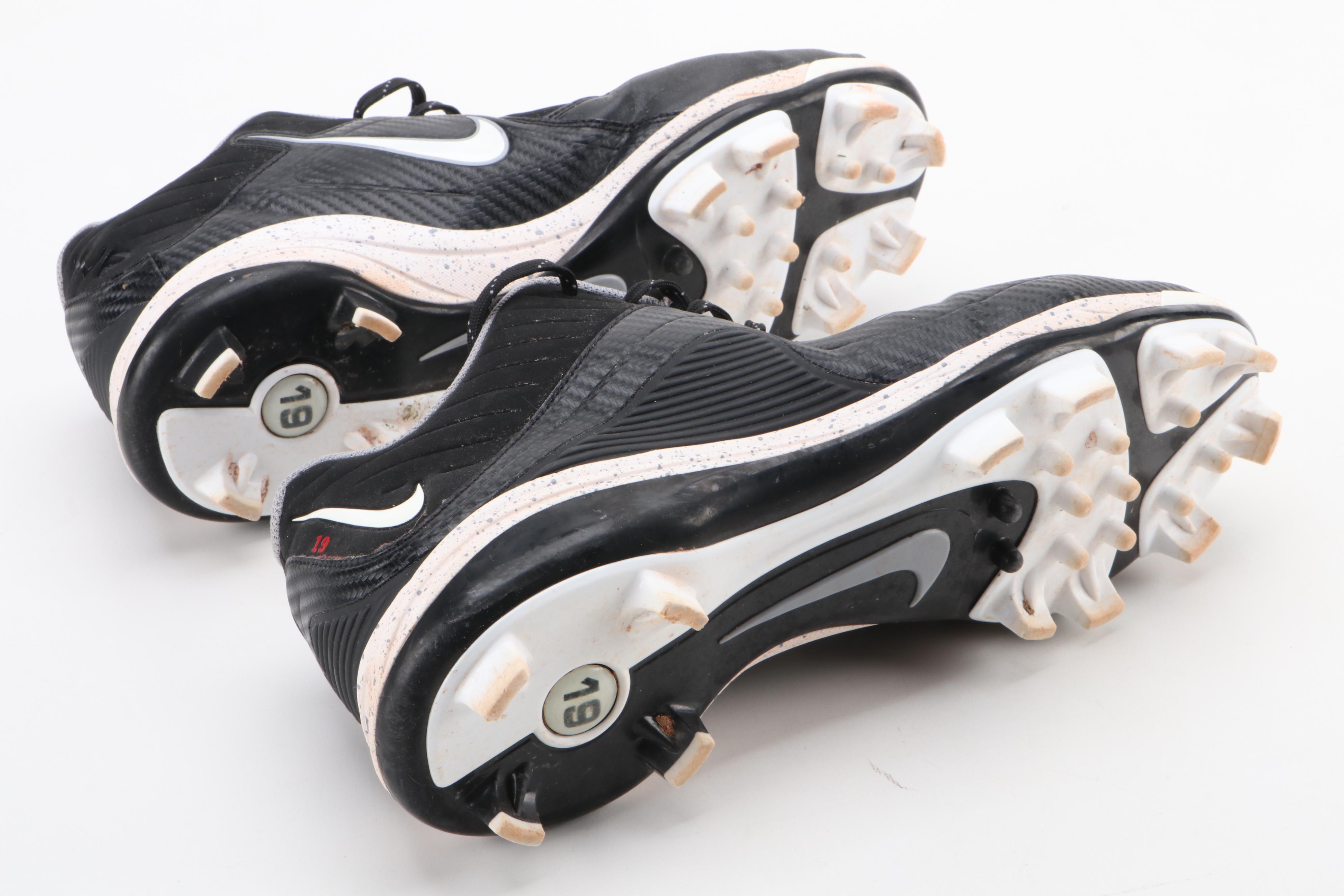 Joey Votto Cincinnati Reds Signed Game-Used Baseball Cleats | EBTH