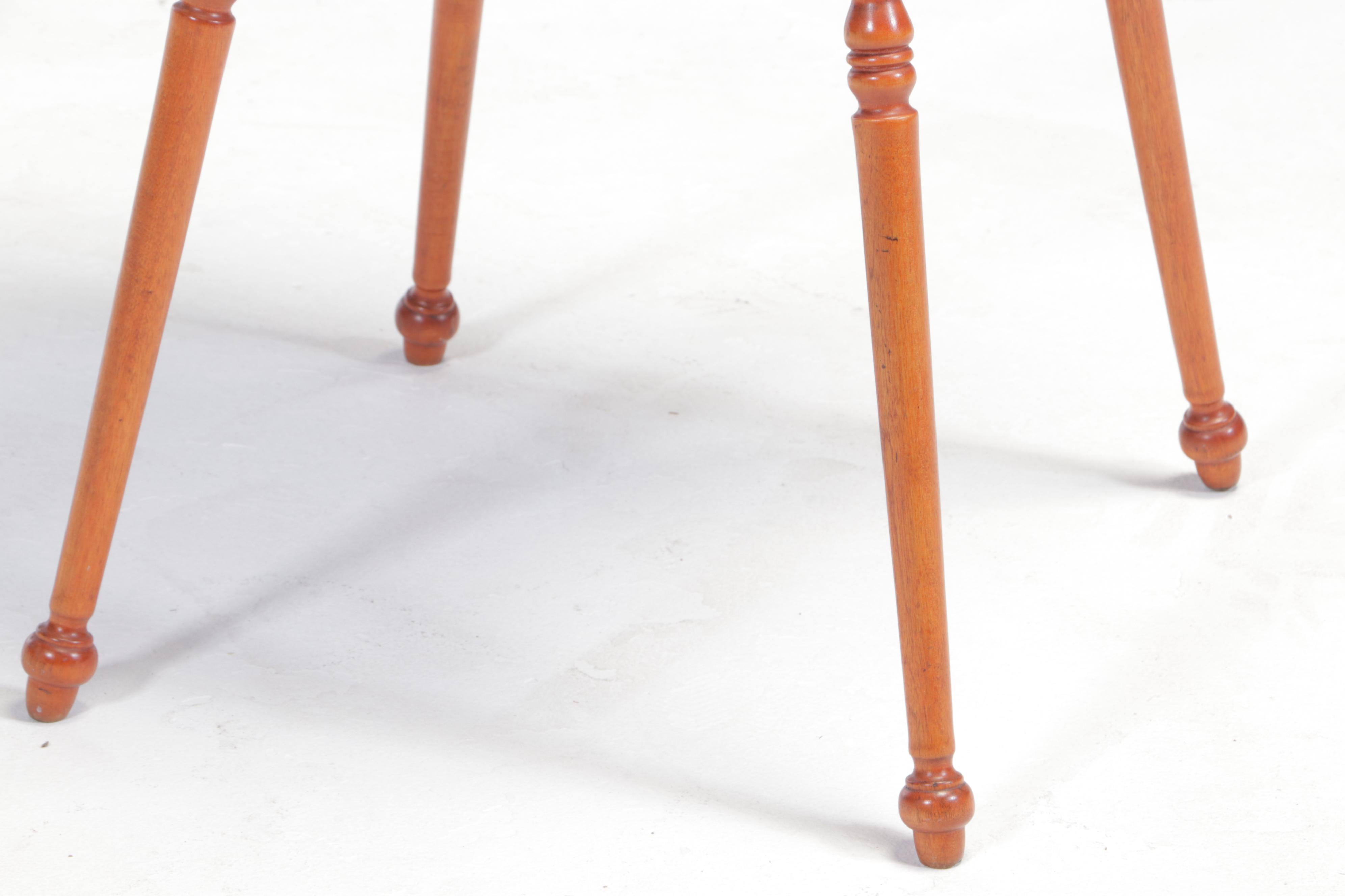 Late Victorian Birch Side Table, Late 19th/Early 20th Century | EBTH