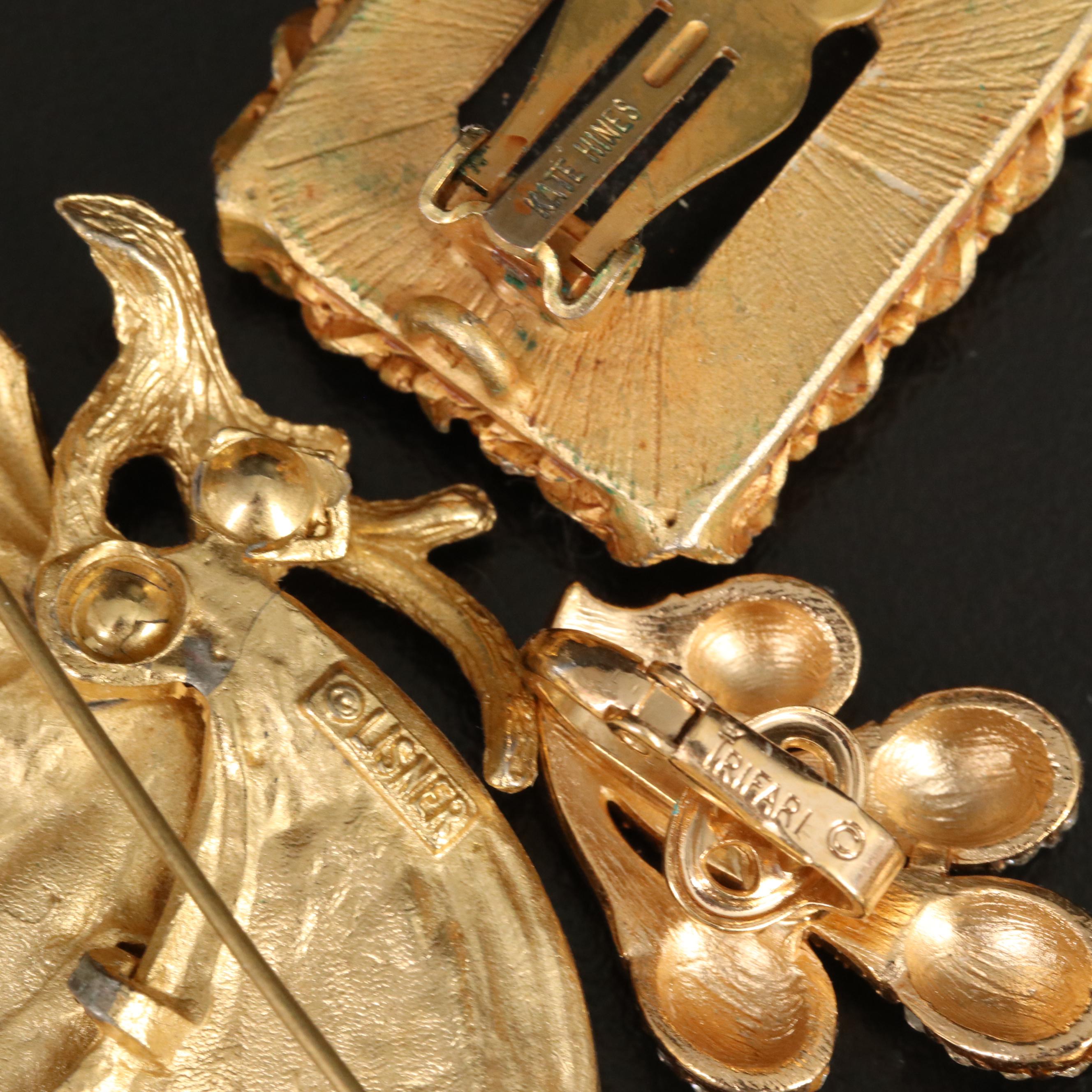 Kate Hines, Crown Trifari Set with Jewelry Selection | EBTH