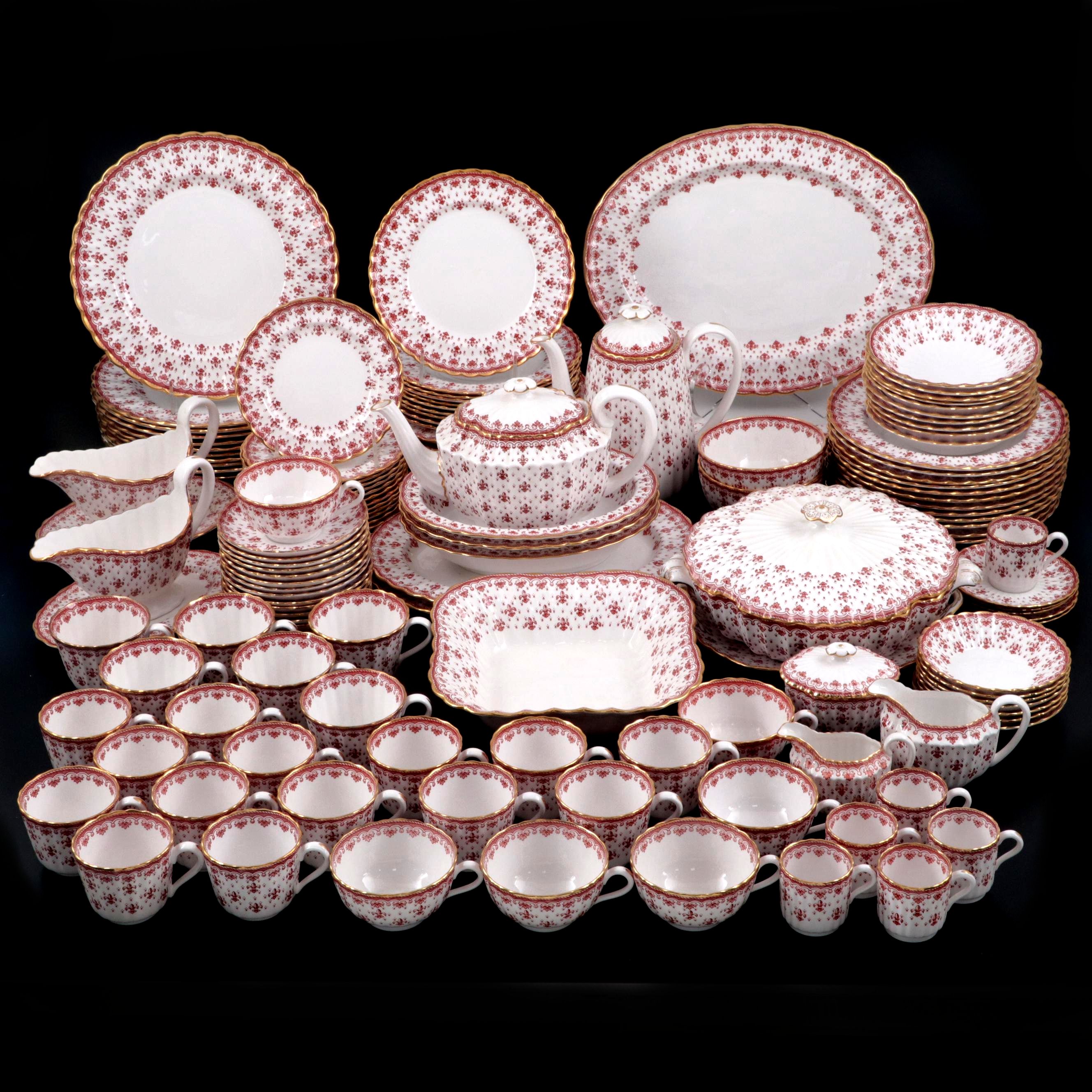 Spode Bone China "Fleur De Lys" Red Dinnerware, 1961-1994 | EBTH