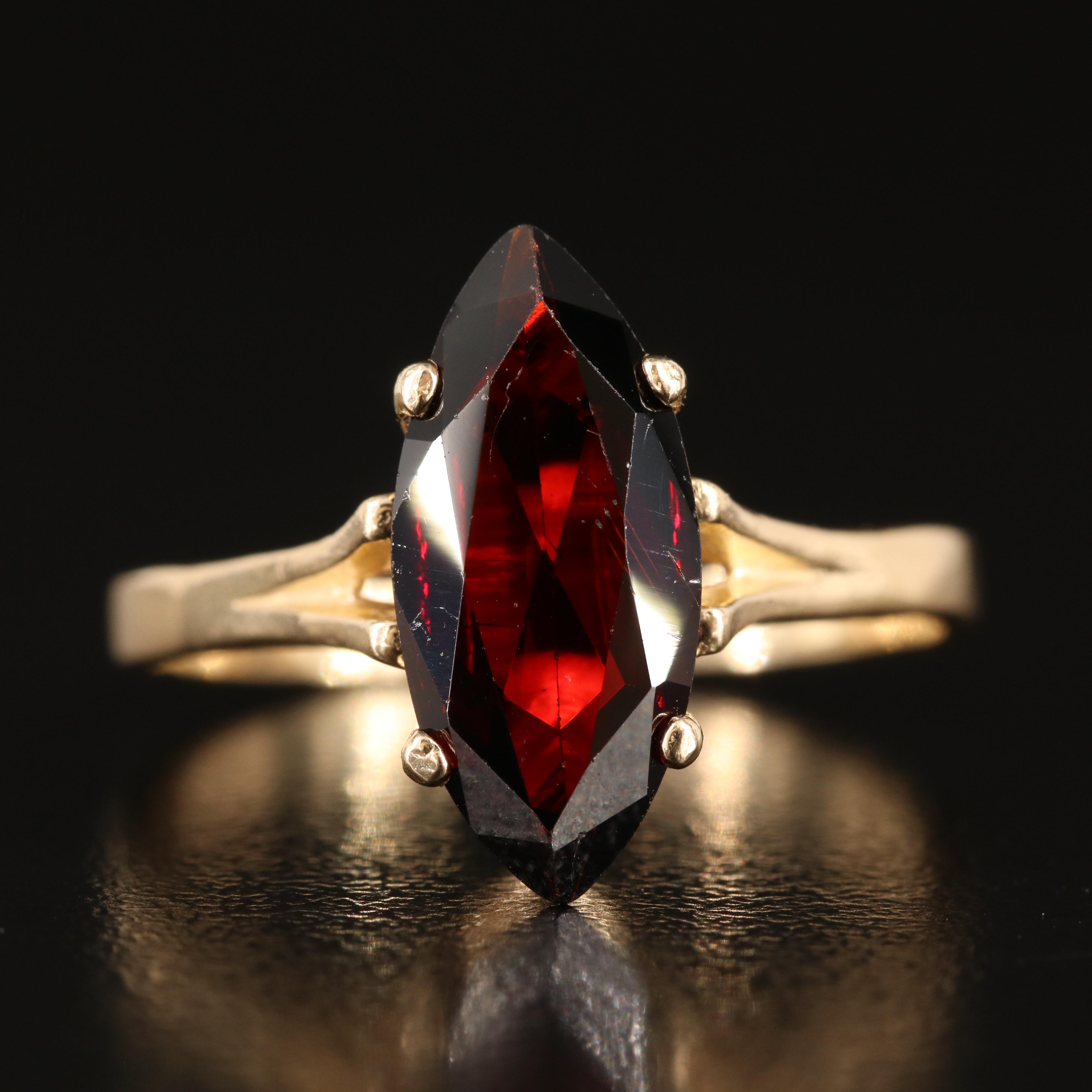 14K Garnet Navette Ring | EBTH