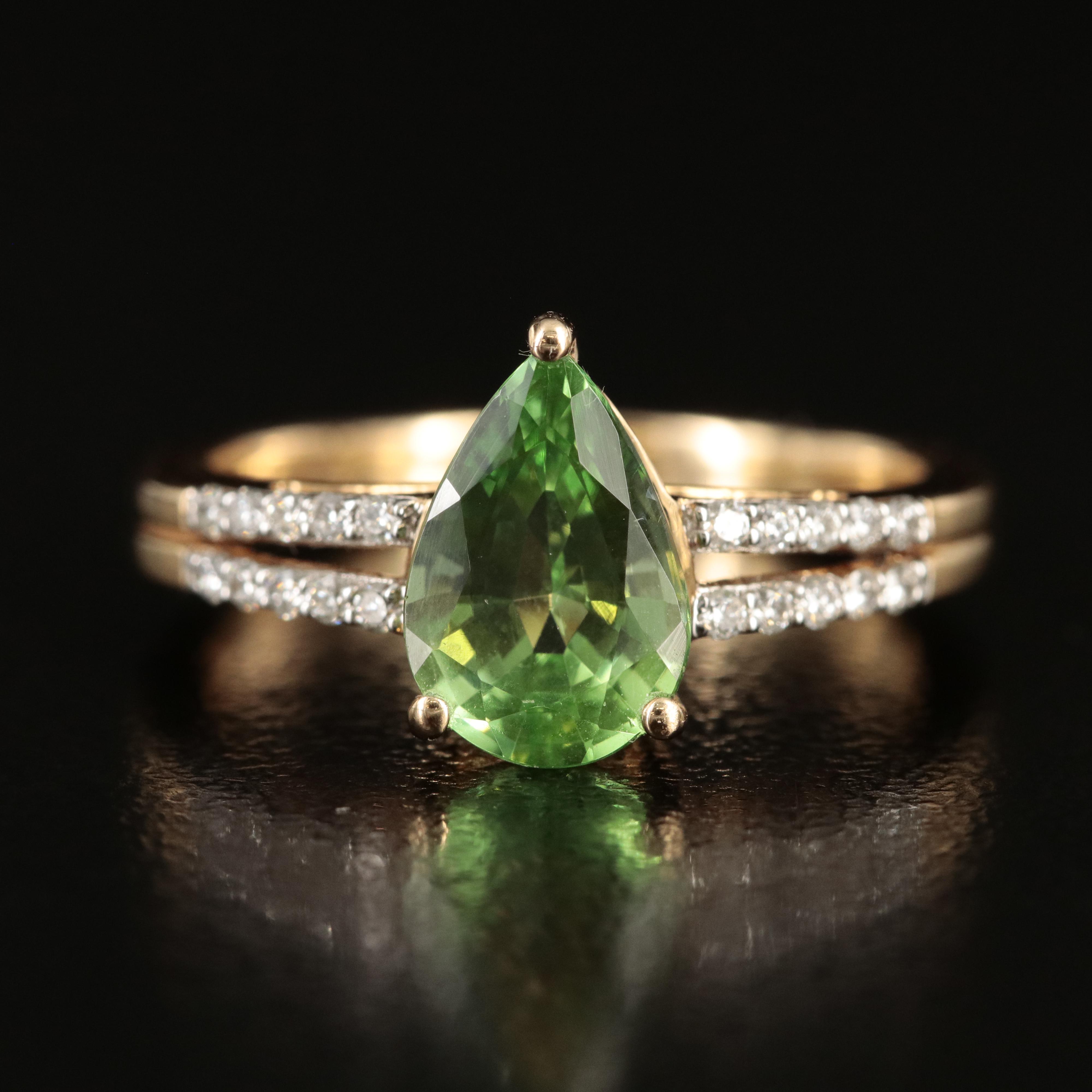 18K 2.21 CT Tsavorite and Diamond Ring | EBTH
